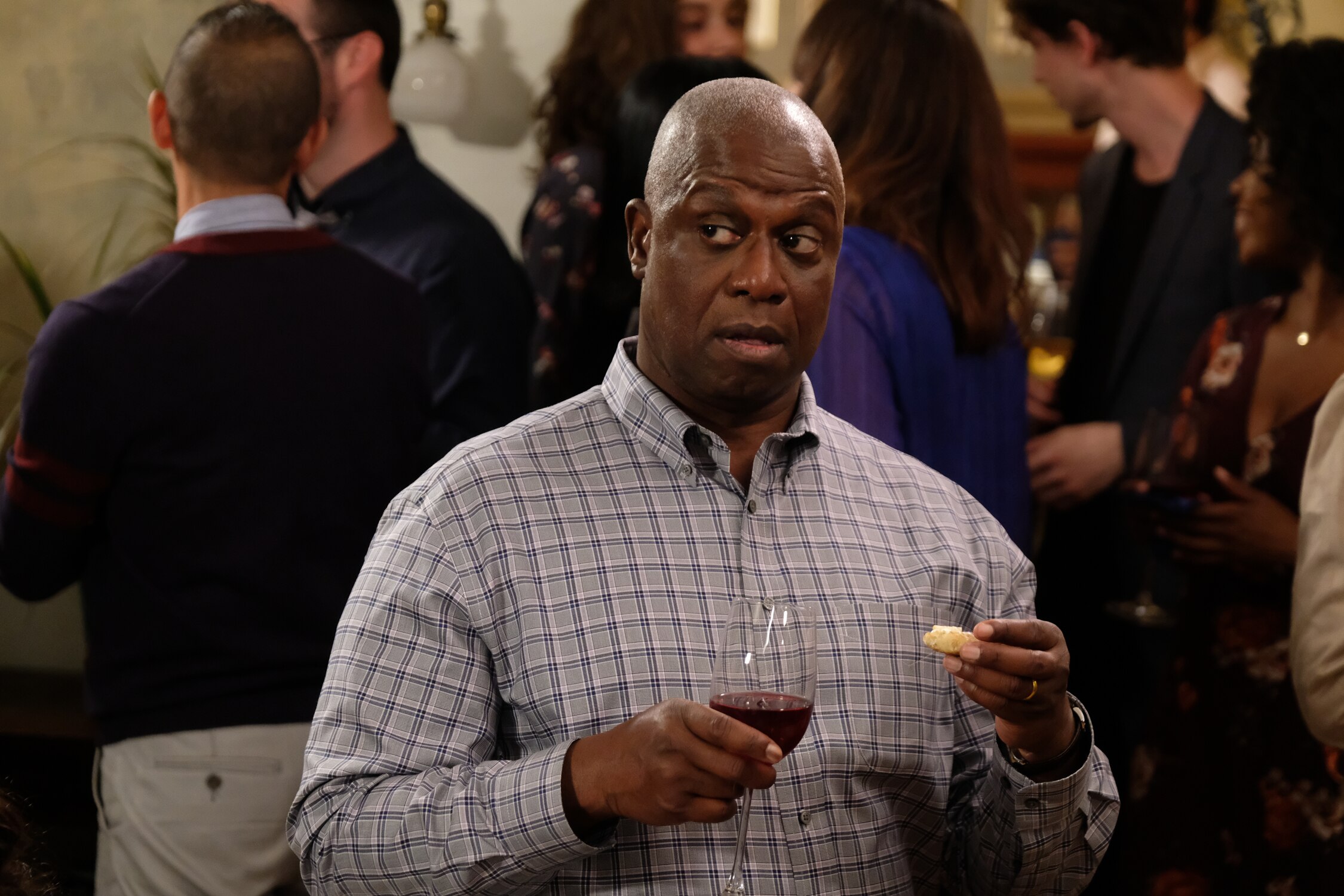 Raymond Holt Wallpapers - Wallpaper Cave