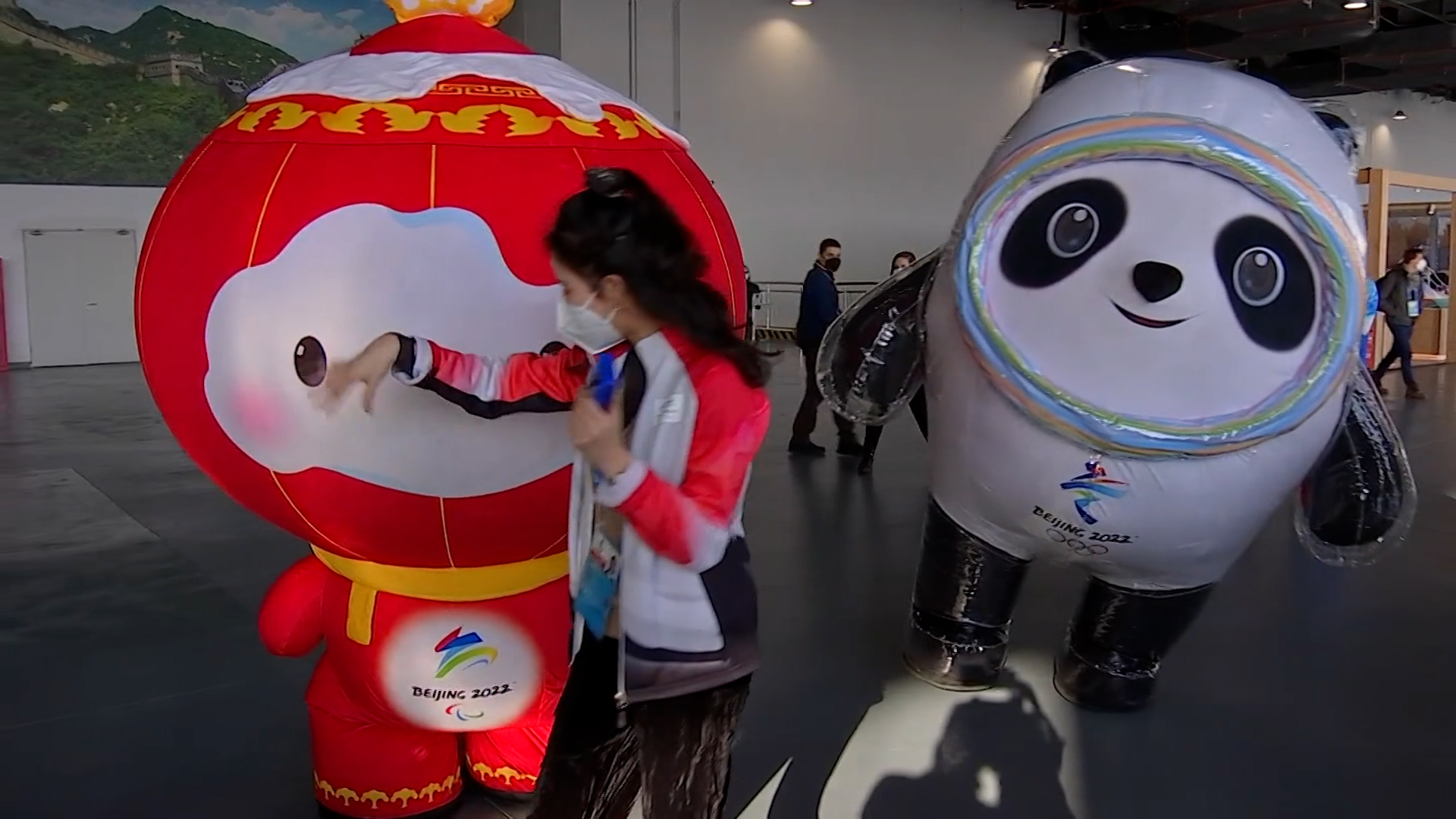 Bing Dwen Dwen And Shuey Rhon Rhon Wallpapers - Wallpaper Cave