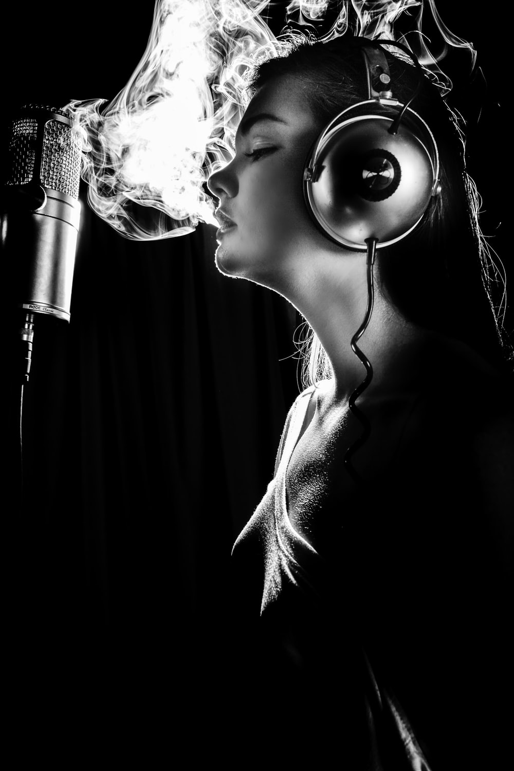 Singer Women Wallpapers - Wallpaper Cave