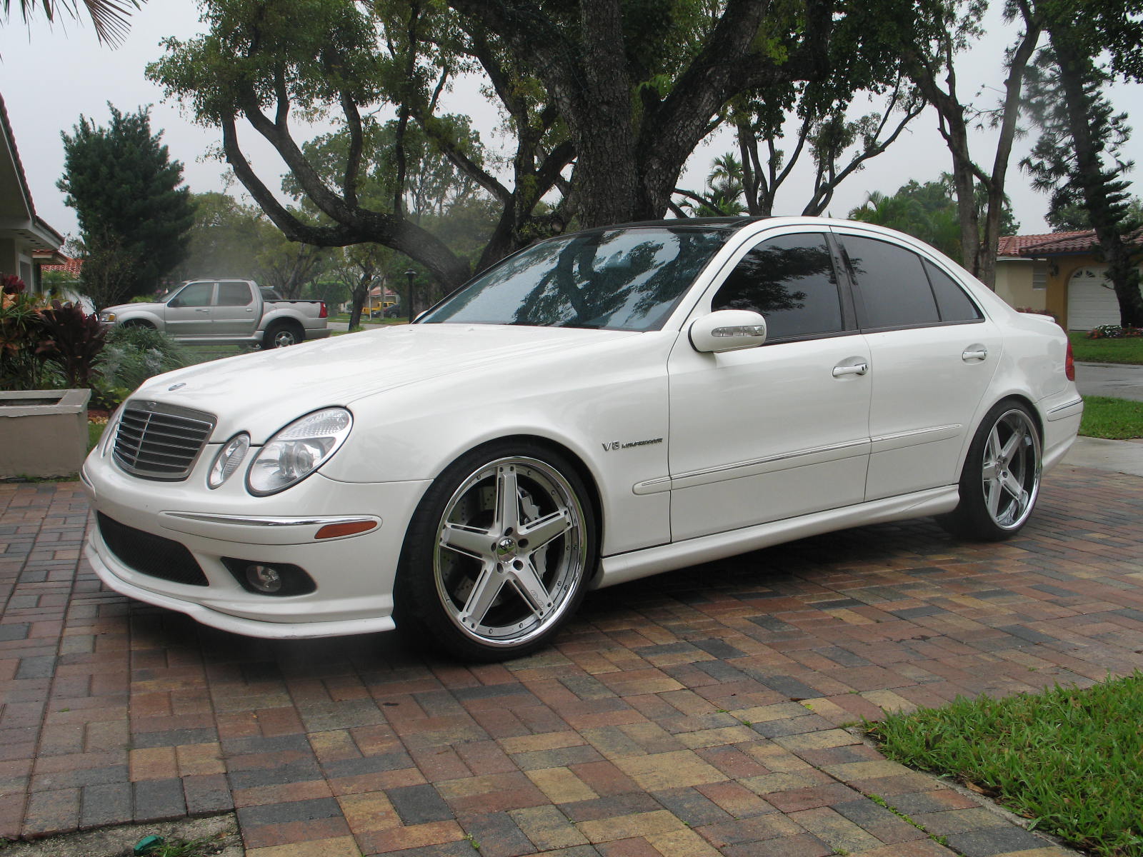 Mercedes-Benz E55 AMG Wallpapers - Wallpaper Cave