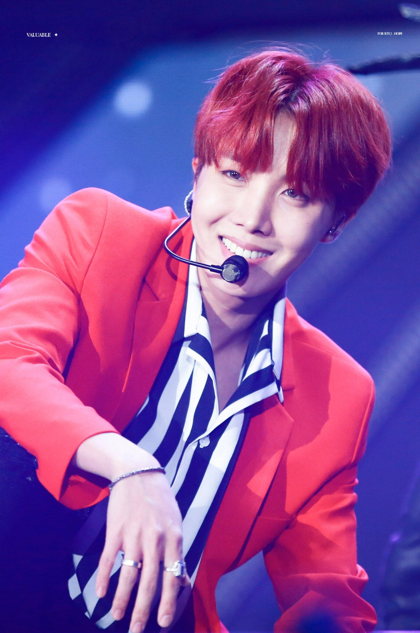 BTS Hobi Wallpapers - Wallpaper Cave