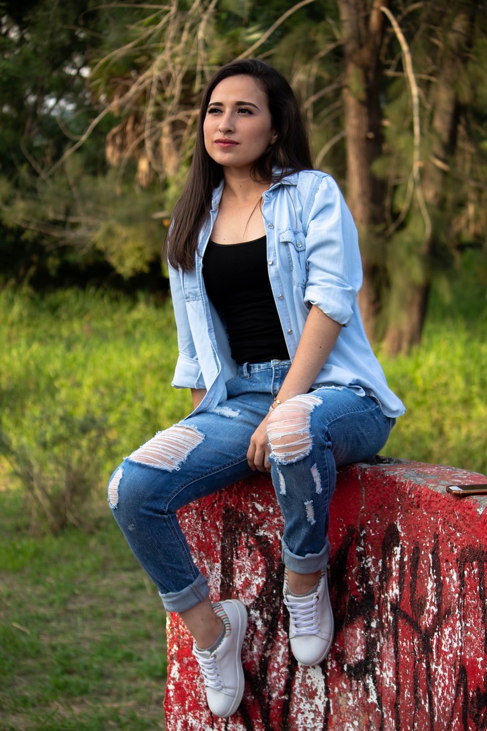 Girls In Jeans Wallpapers - Wallpaper Cave