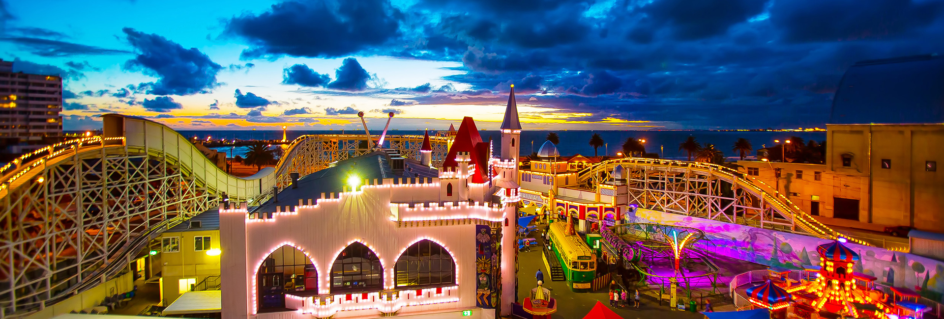 Luna Park Wallpapers - Wallpaper Cave