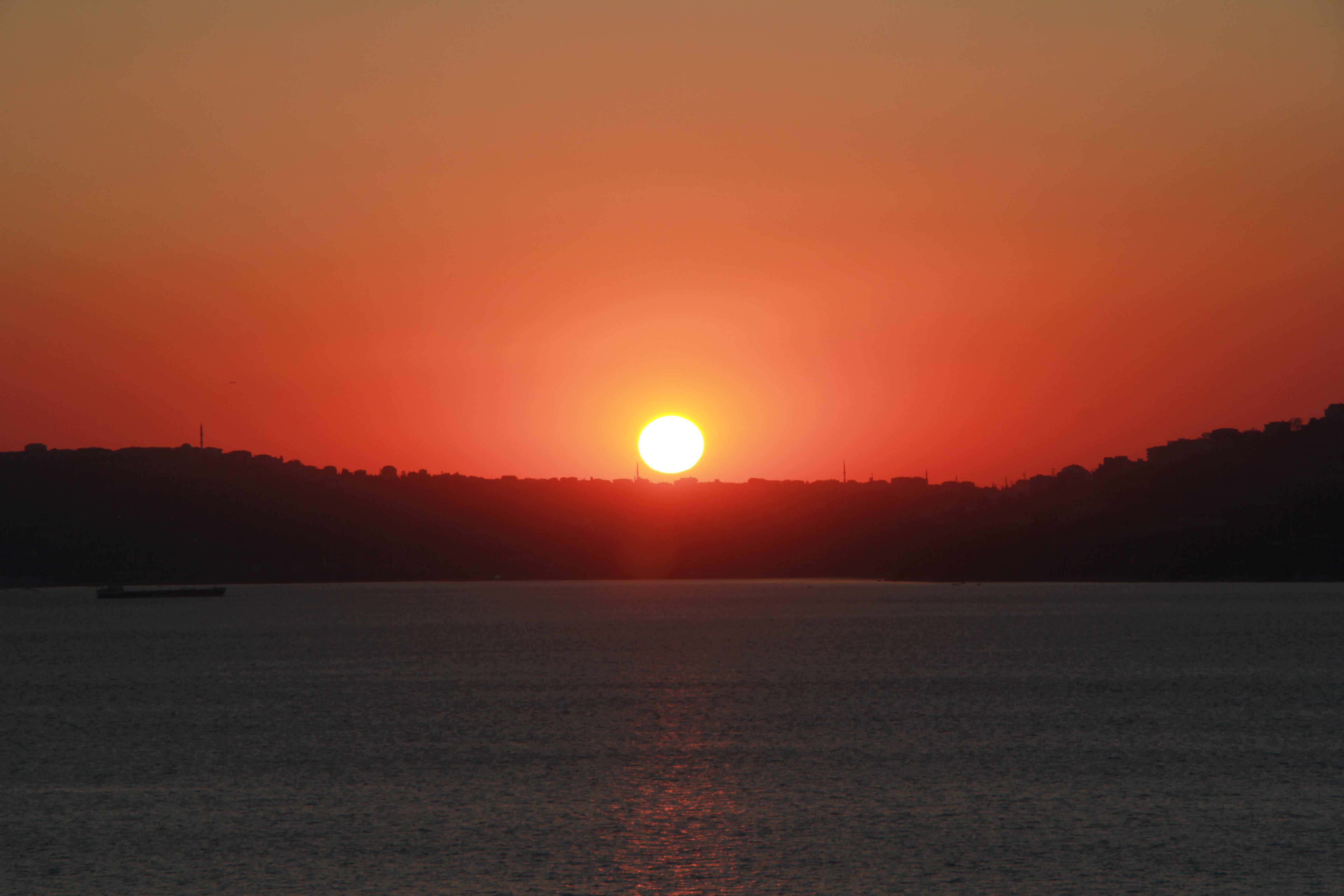 Sunset Over River Wallpapers - Wallpaper Cave