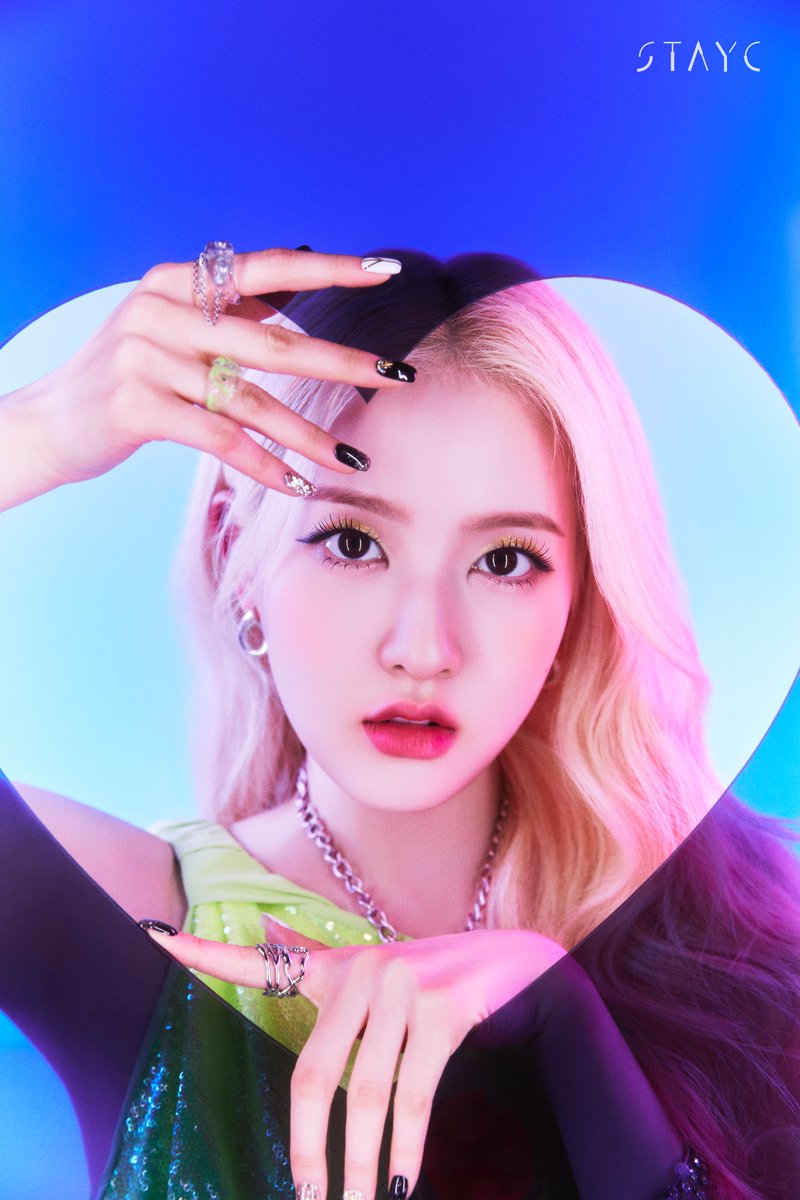 Run2u StayC Wallpapers - Wallpaper Cave