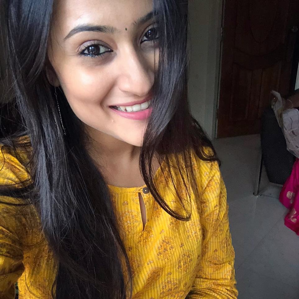 Amrutha Iyengar Wallpapers - Wallpaper Cave