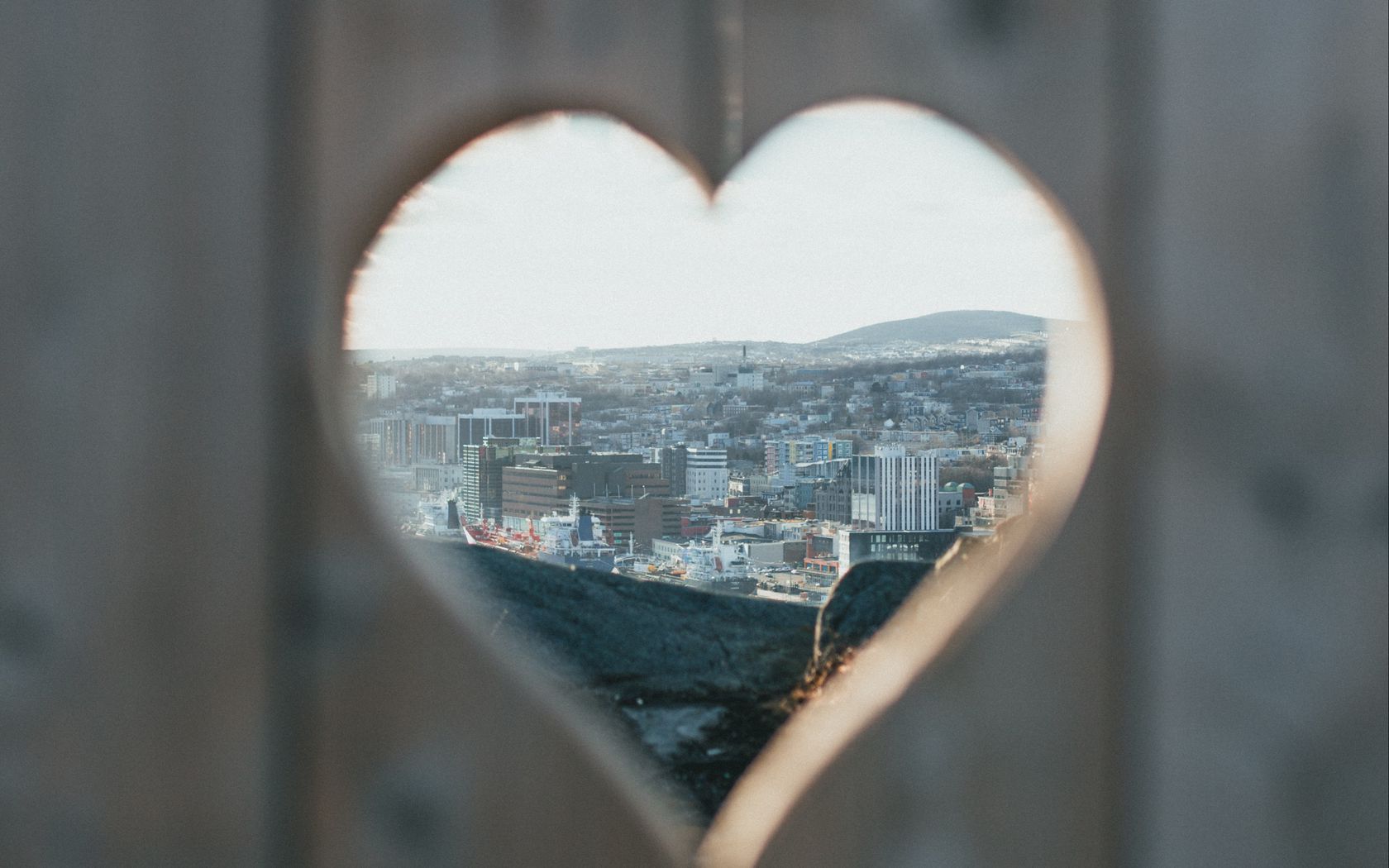 Heart Building Wallpapers - Wallpaper Cave