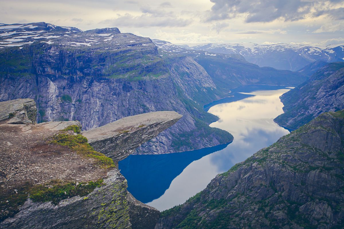 Trolltunga Wallpapers - Wallpaper Cave