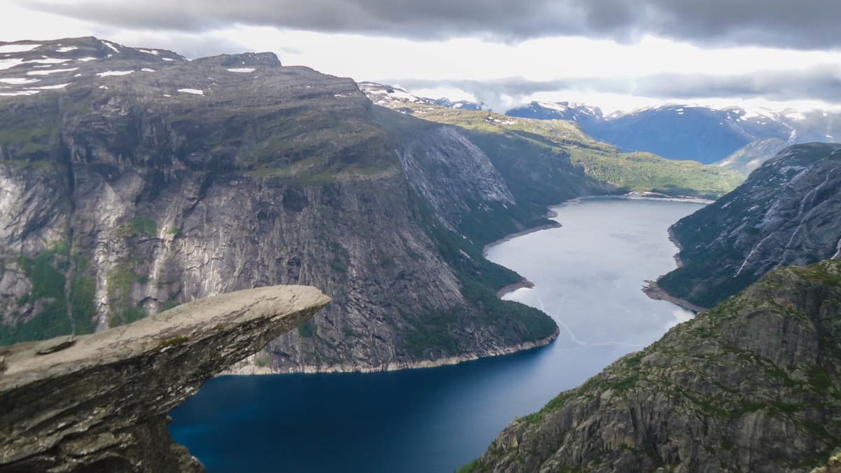 Trolltunga Wallpapers - Wallpaper Cave