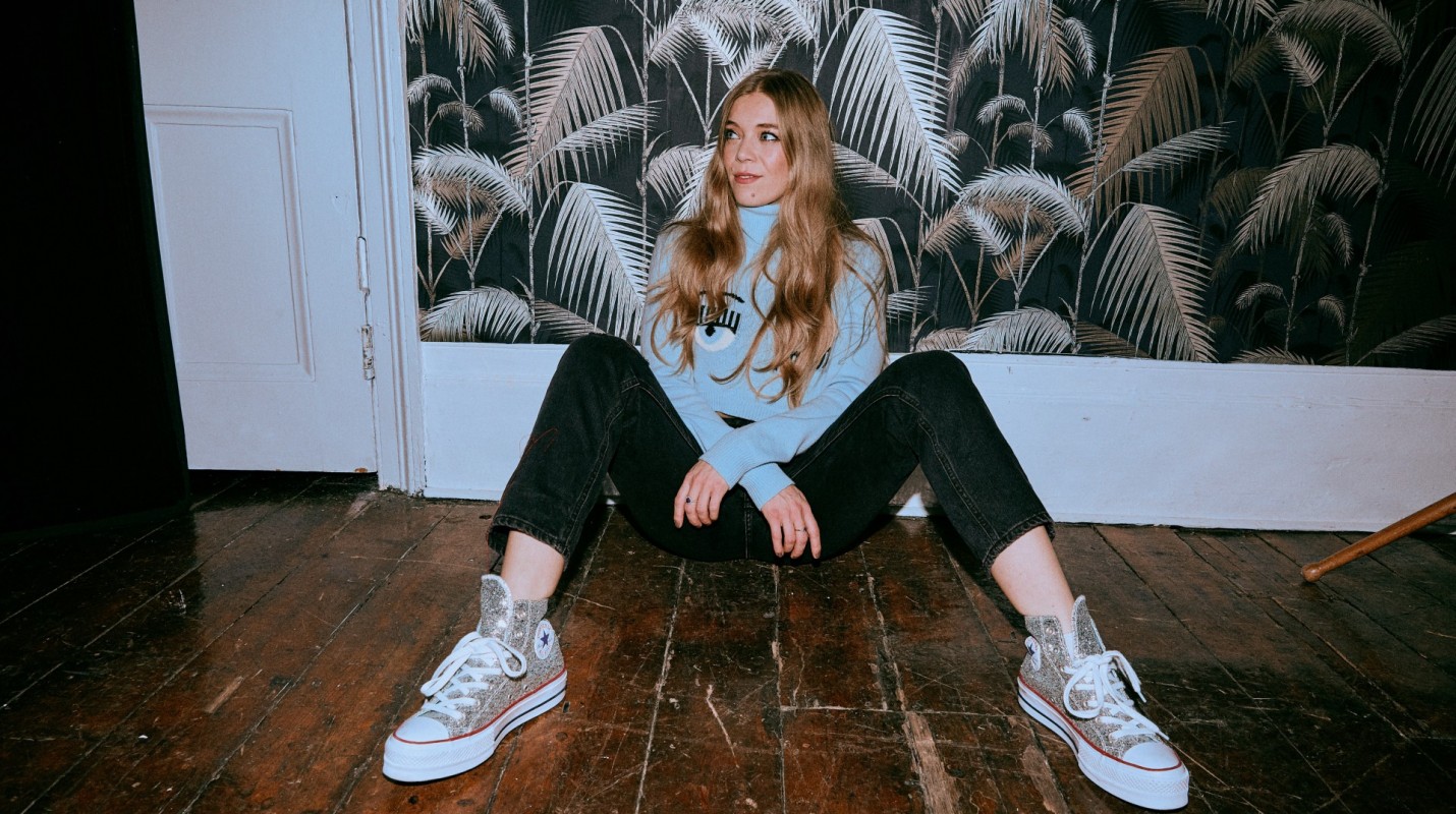 Becky Hill Wallpapers - Wallpaper Cave