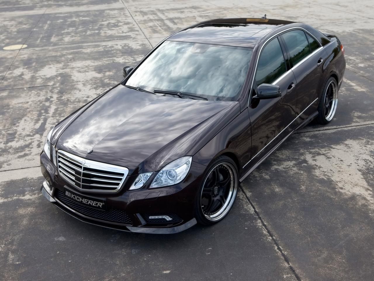 Mercedes E200 Wallpapers - Wallpaper Cave