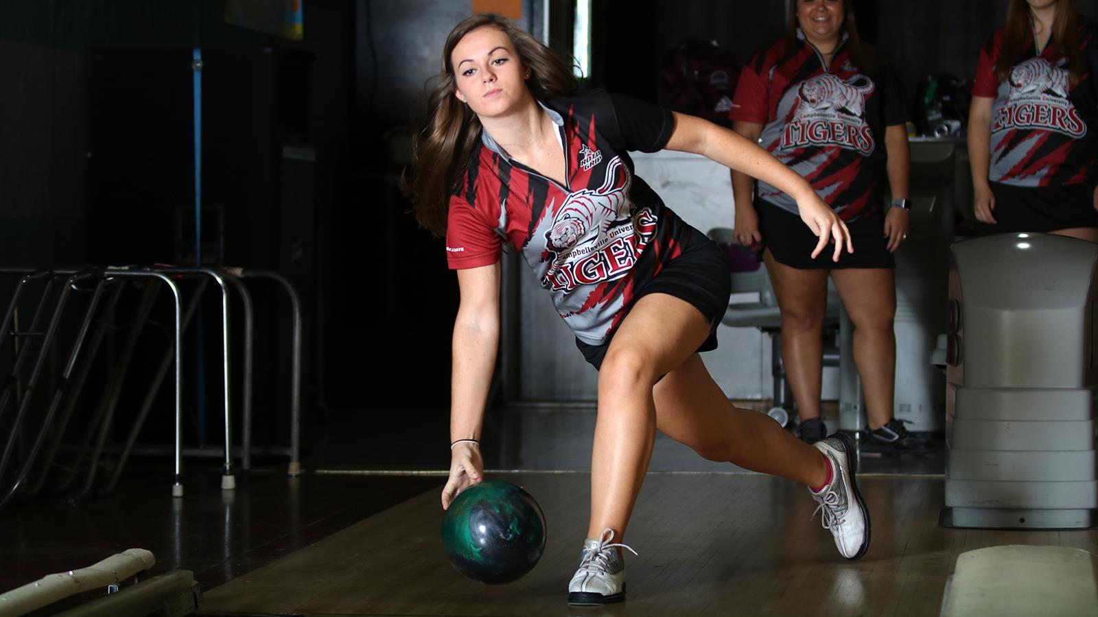 Women Bowler Wallpapers - Wallpaper Cave