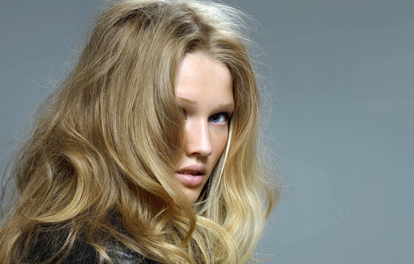 Toni Garrn Wallpapers - Wallpaper Cave