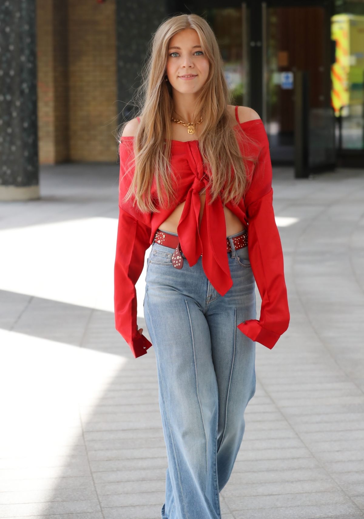 Becky Hill Wallpapers - Wallpaper Cave