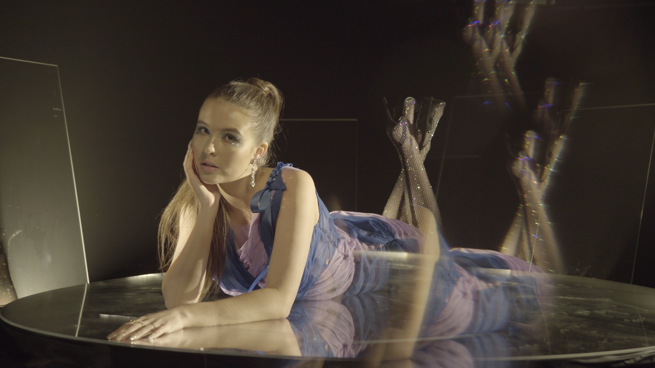 Mimi Webb Wallpapers - Wallpaper Cave