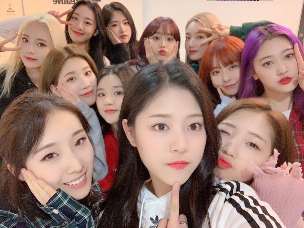 Loona Group Selfie Wallpapers - Wallpaper Cave