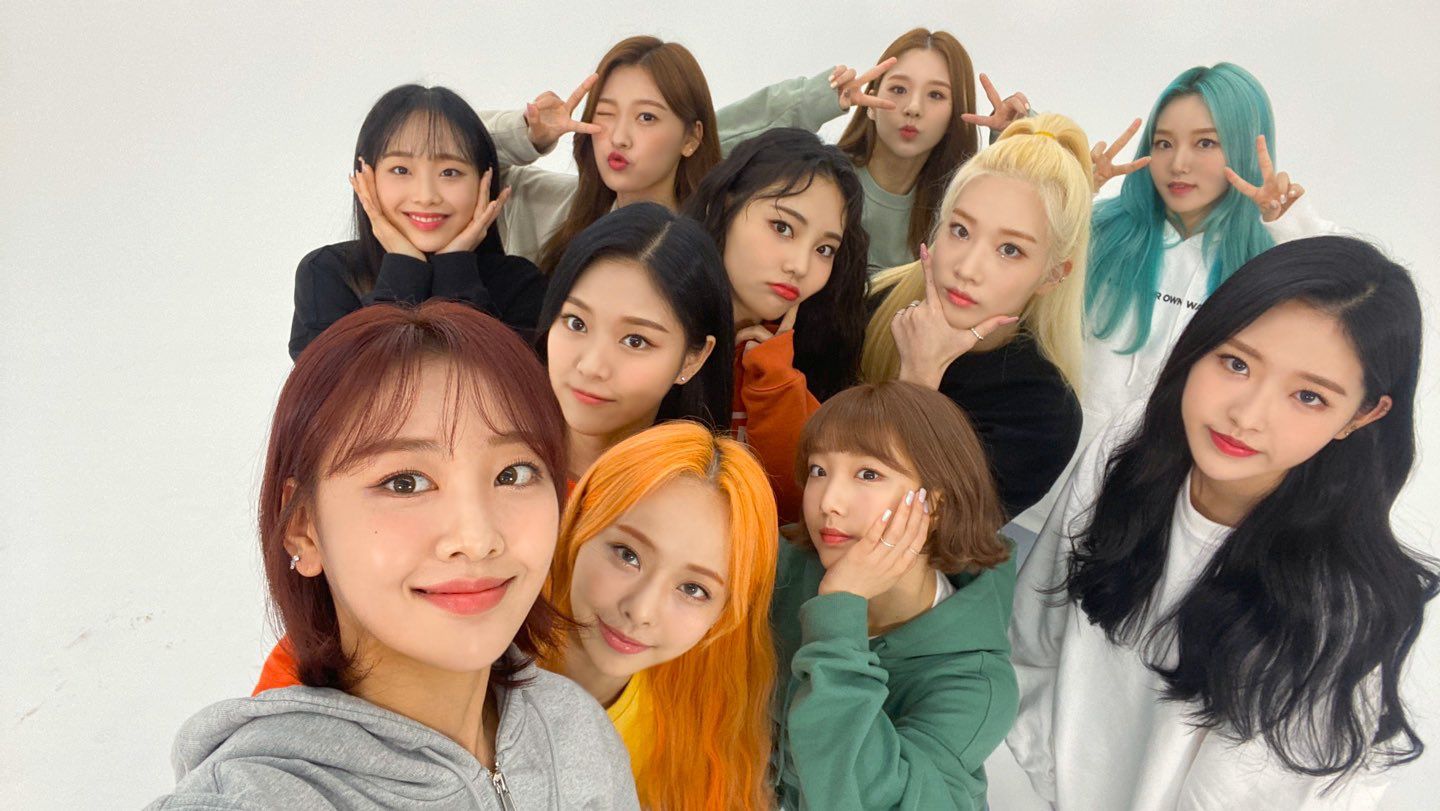 Loona Group Selfie Wallpapers - Wallpaper Cave