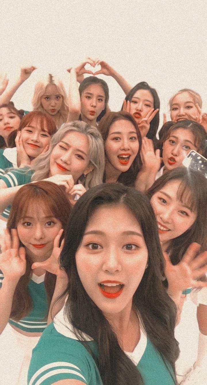 Loona Group Selfie Wallpapers - Wallpaper Cave