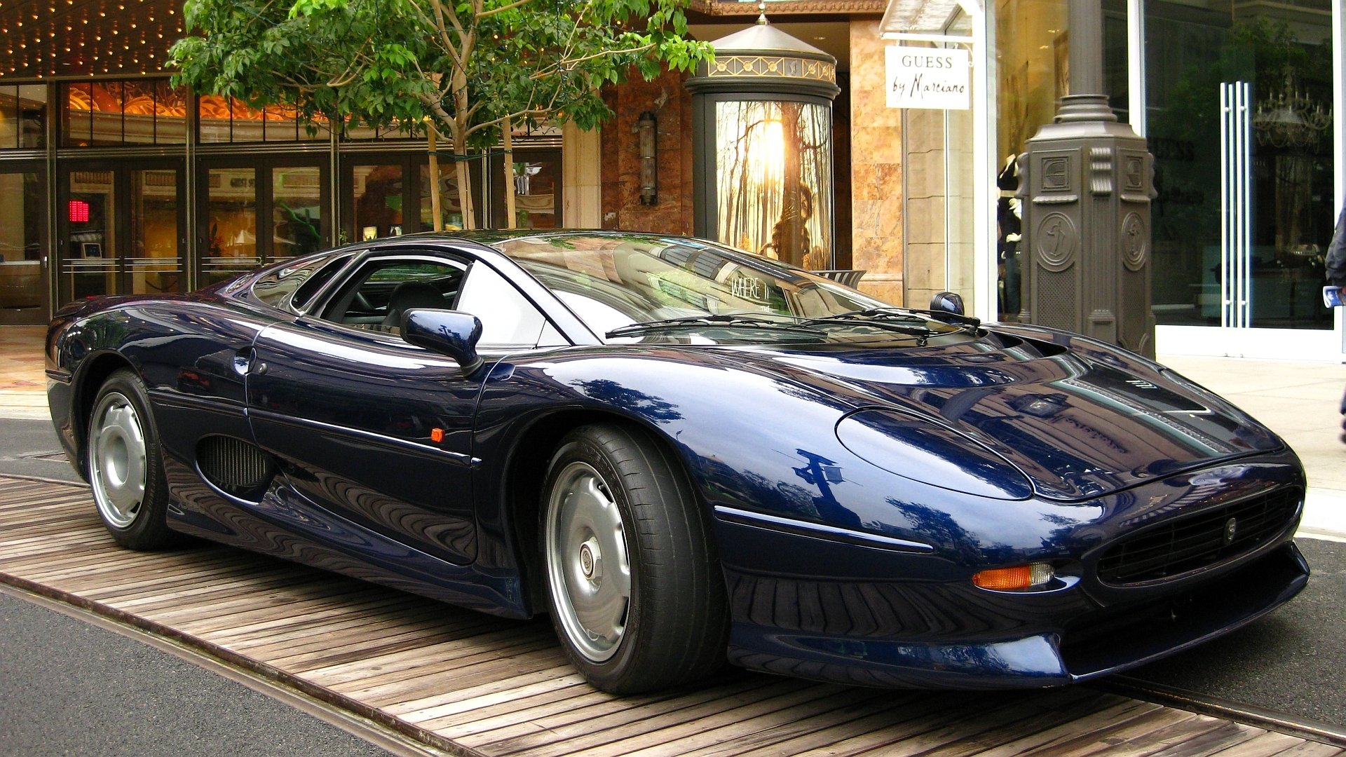 Jaguar XJ220 Wallpapers - Wallpaper Cave
