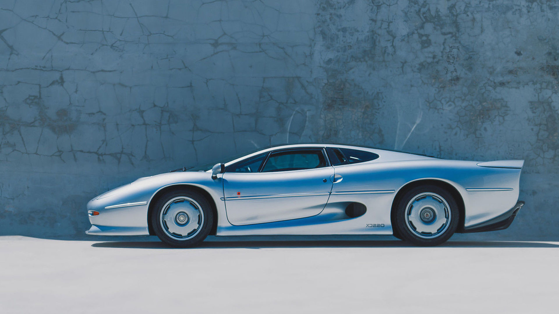 Jaguar XJ220 Wallpapers - Wallpaper Cave