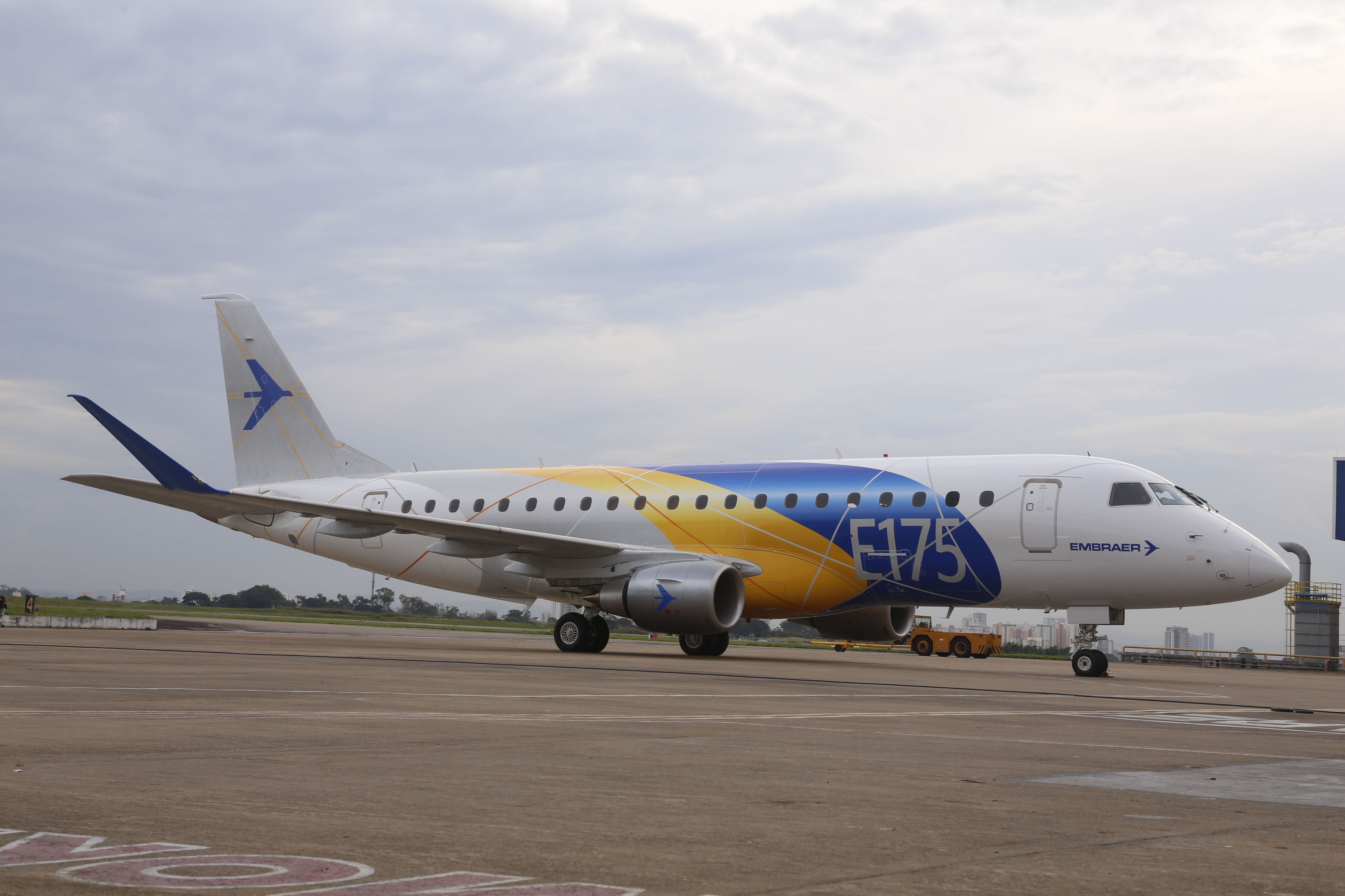 Embraer E-Jet Family Wallpapers - Wallpaper Cave