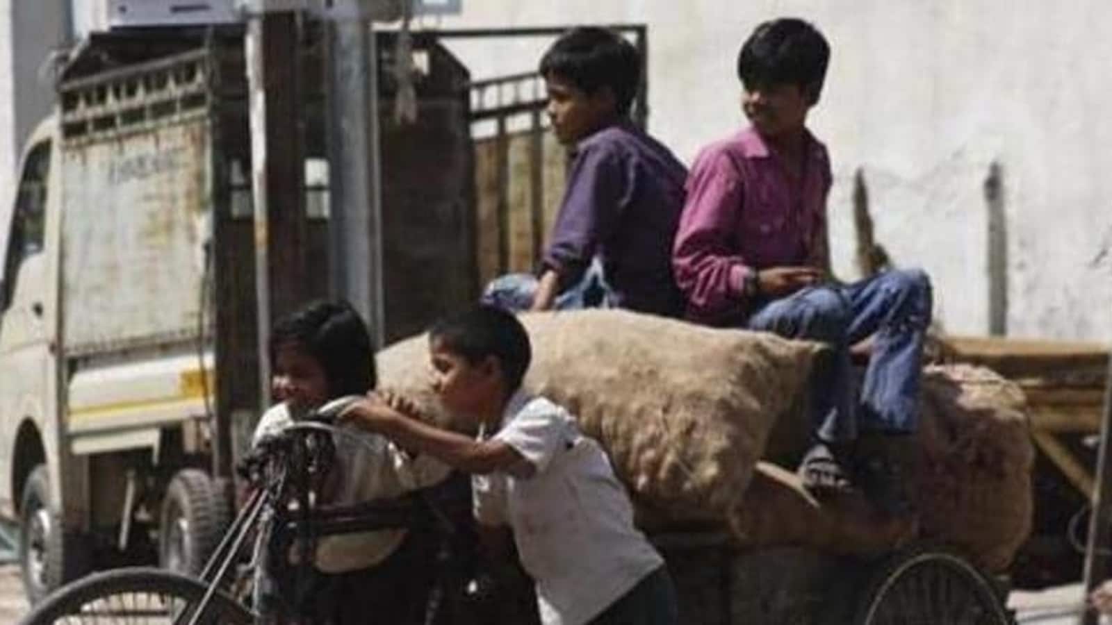 A Child Working Wallpapers - Wallpaper Cave