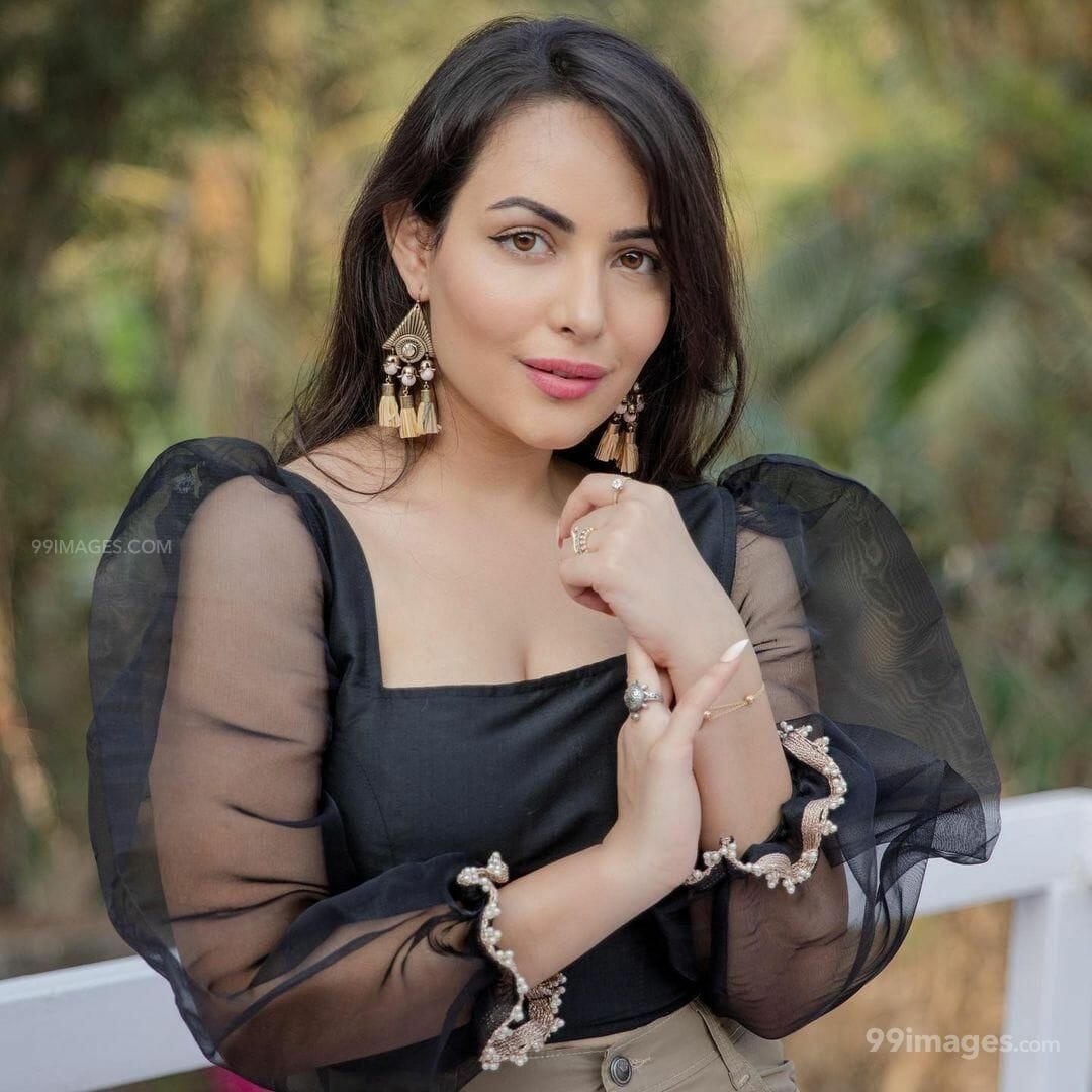 Aanchal Munjal Wallpapers - Wallpaper Cave