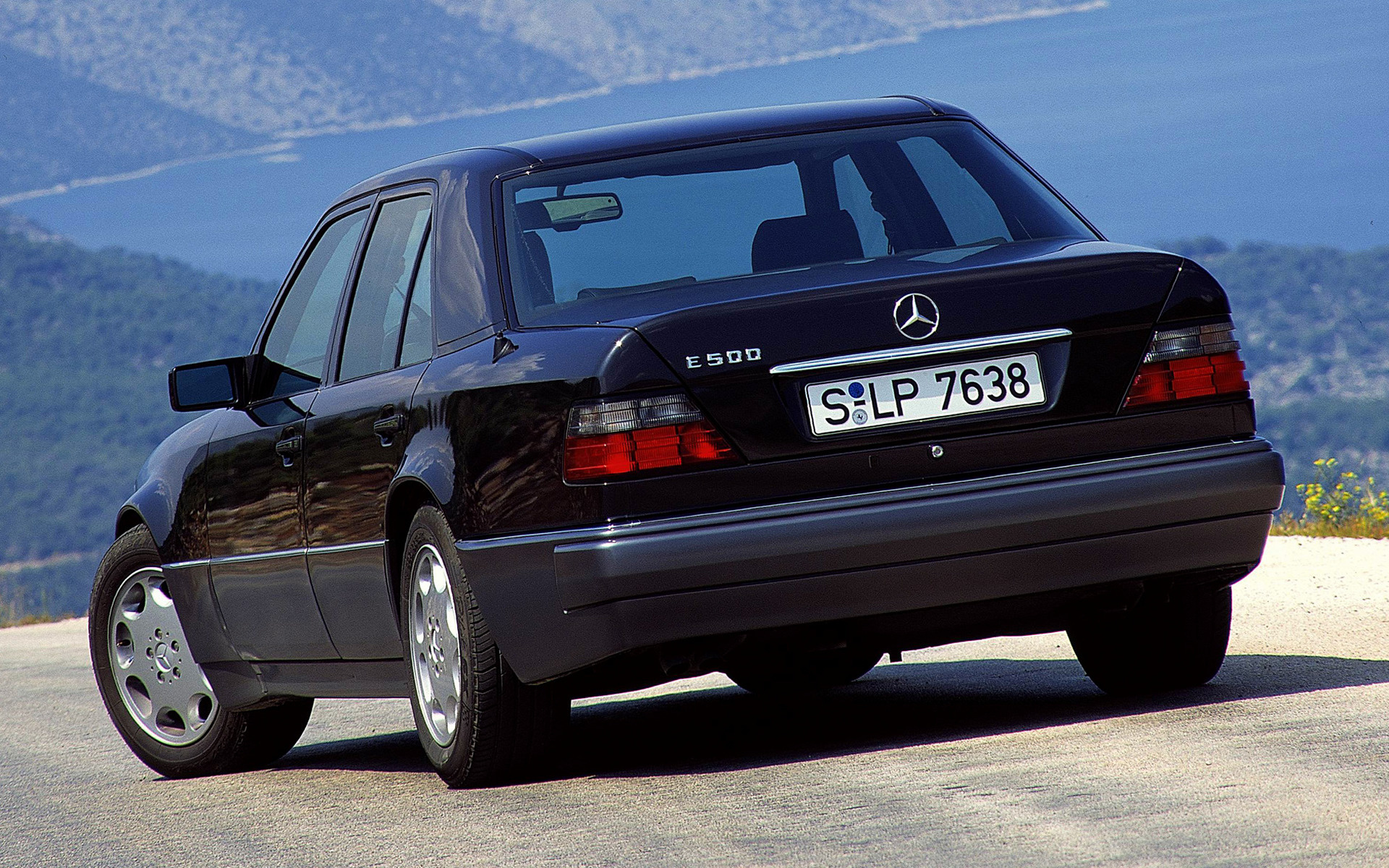 Mercedes-Benz E500 Wallpapers - Wallpaper Cave