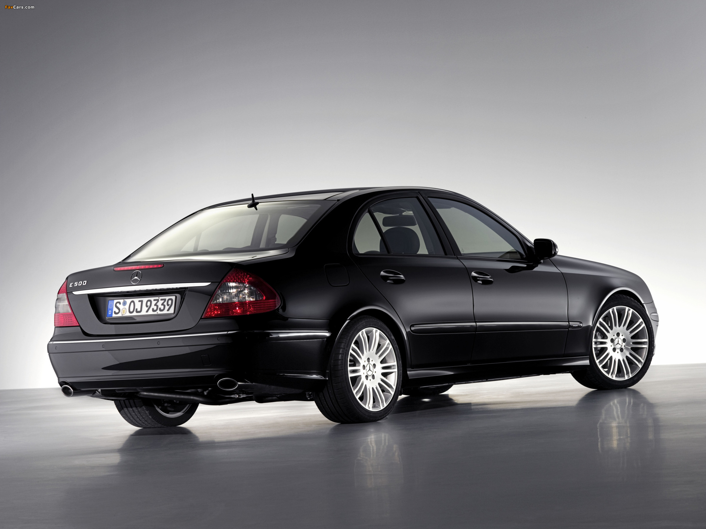 Mercedes-Benz E500 Wallpapers - Wallpaper Cave