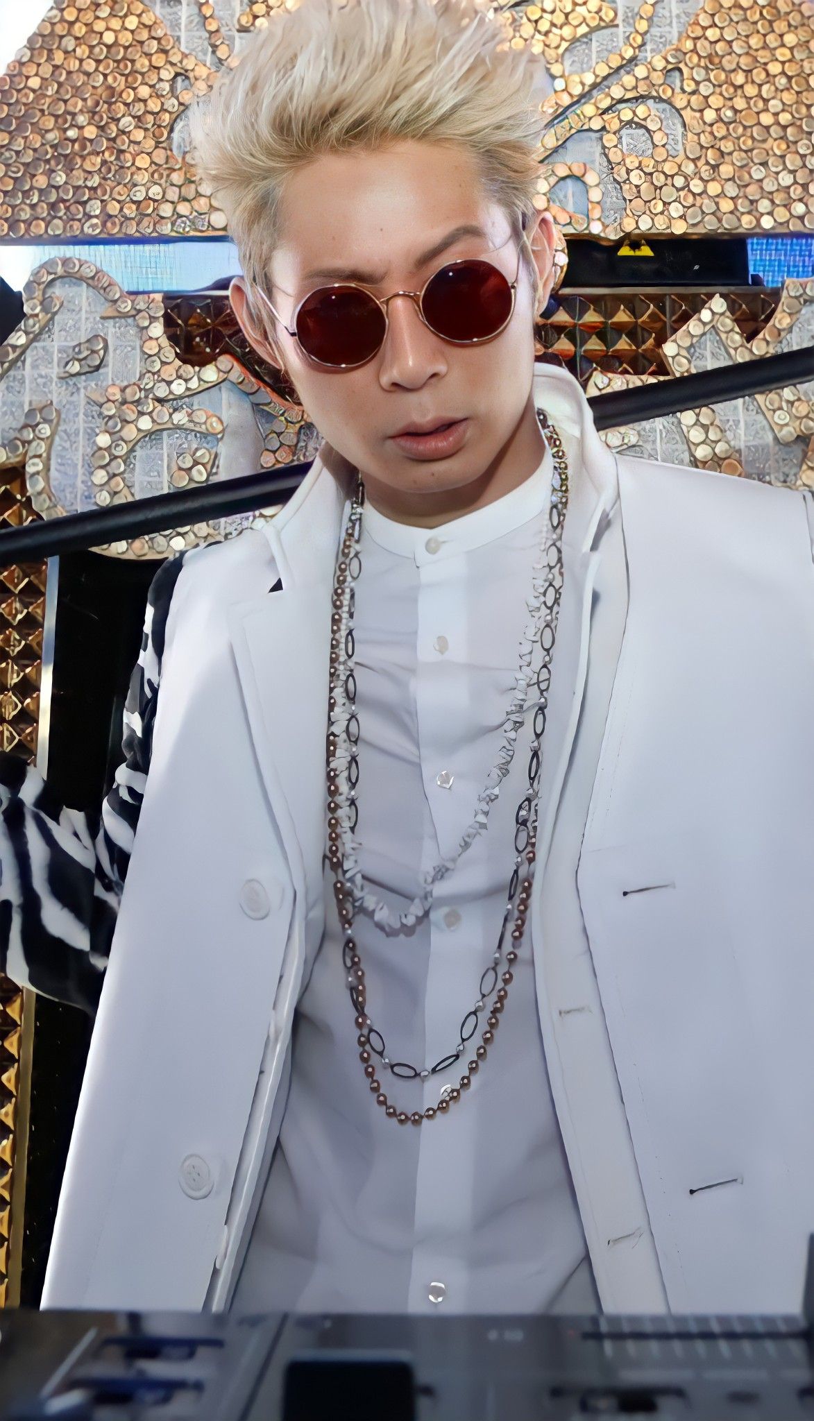 White Rascals Wallpapers - Wallpaper Cave