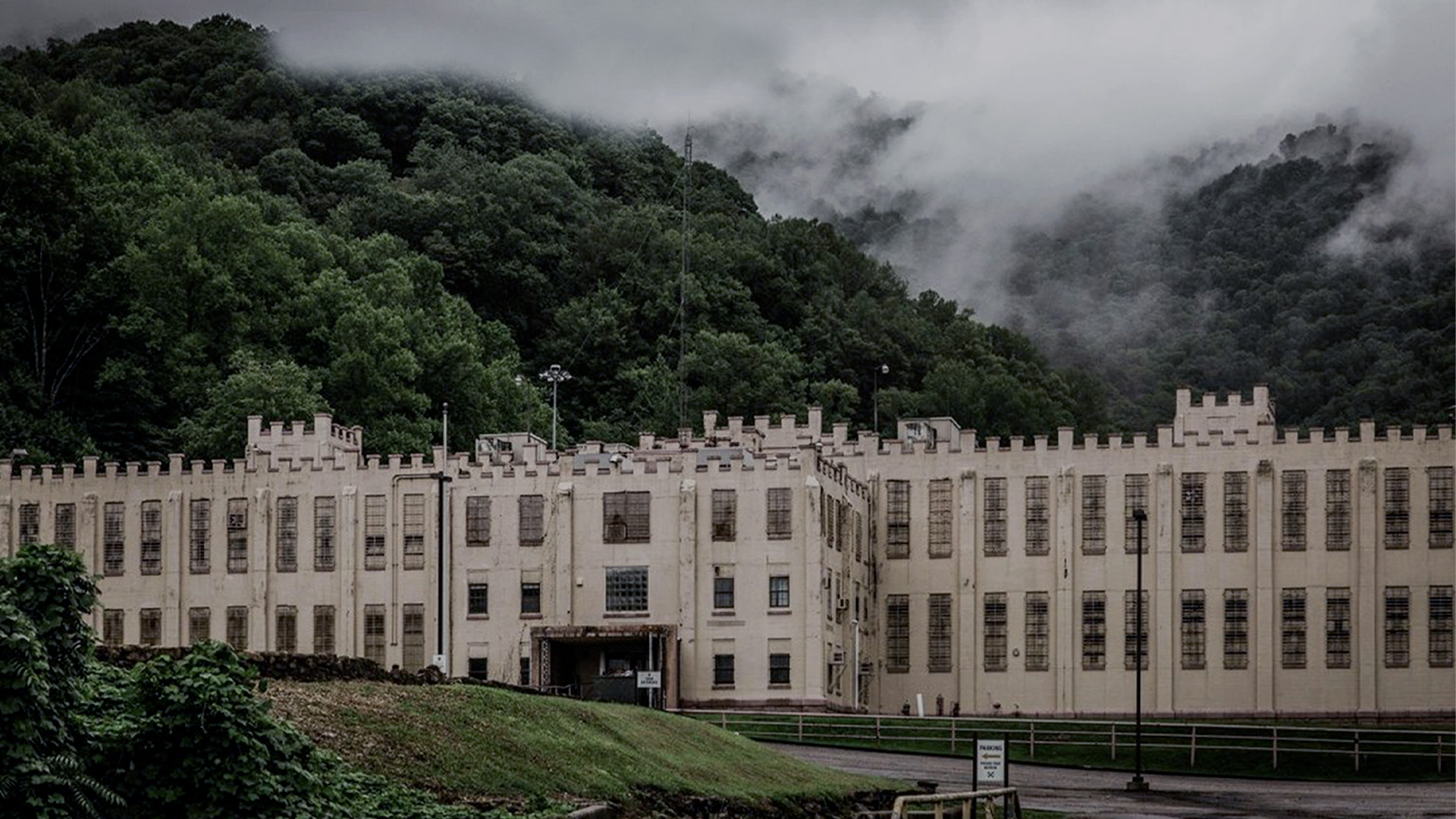 Haunted Place Wallpapers - Wallpaper Cave