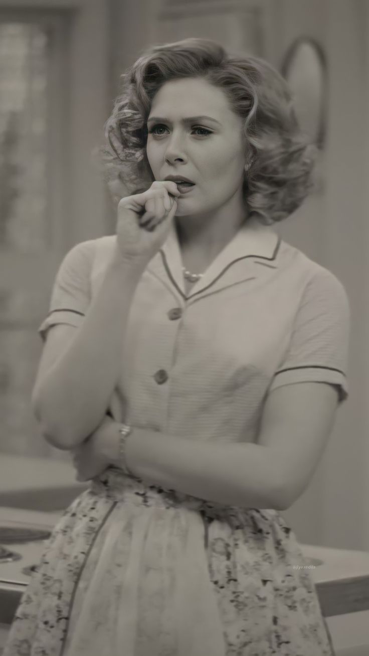 Elizabeth Olsen Aesthetic Wallpapers - Wallpaper Cave