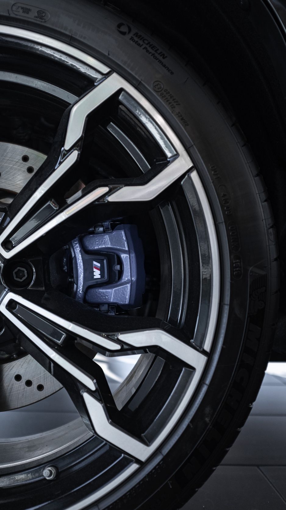 Car Rim Wallpapers - Wallpaper Cave