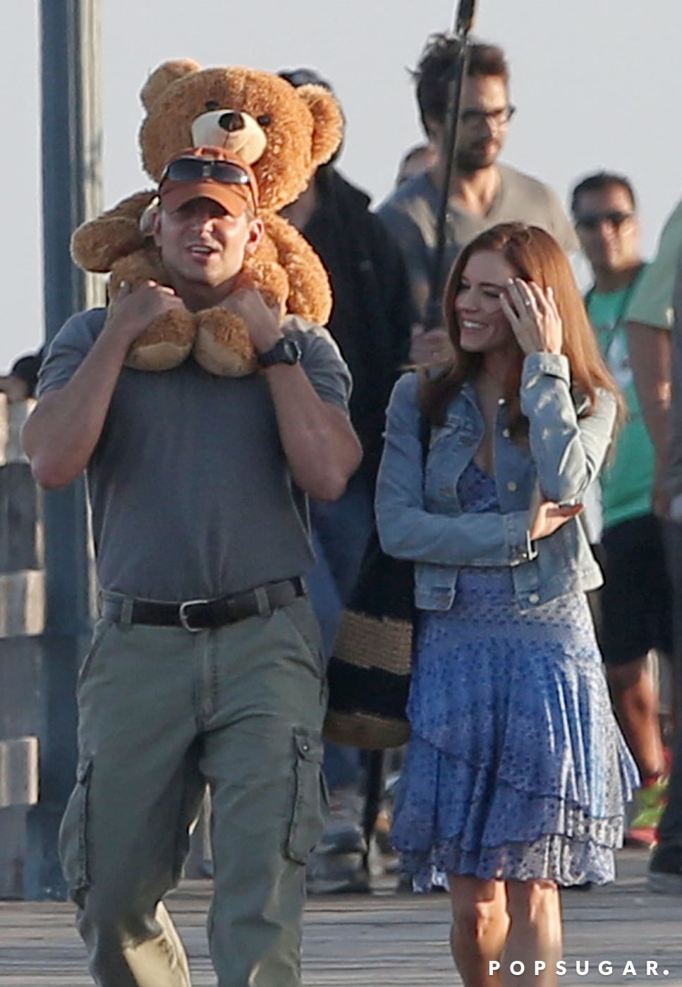 American Sniper Bradley Cooper And Sienna Miller Wallpapers - Wallpaper ...