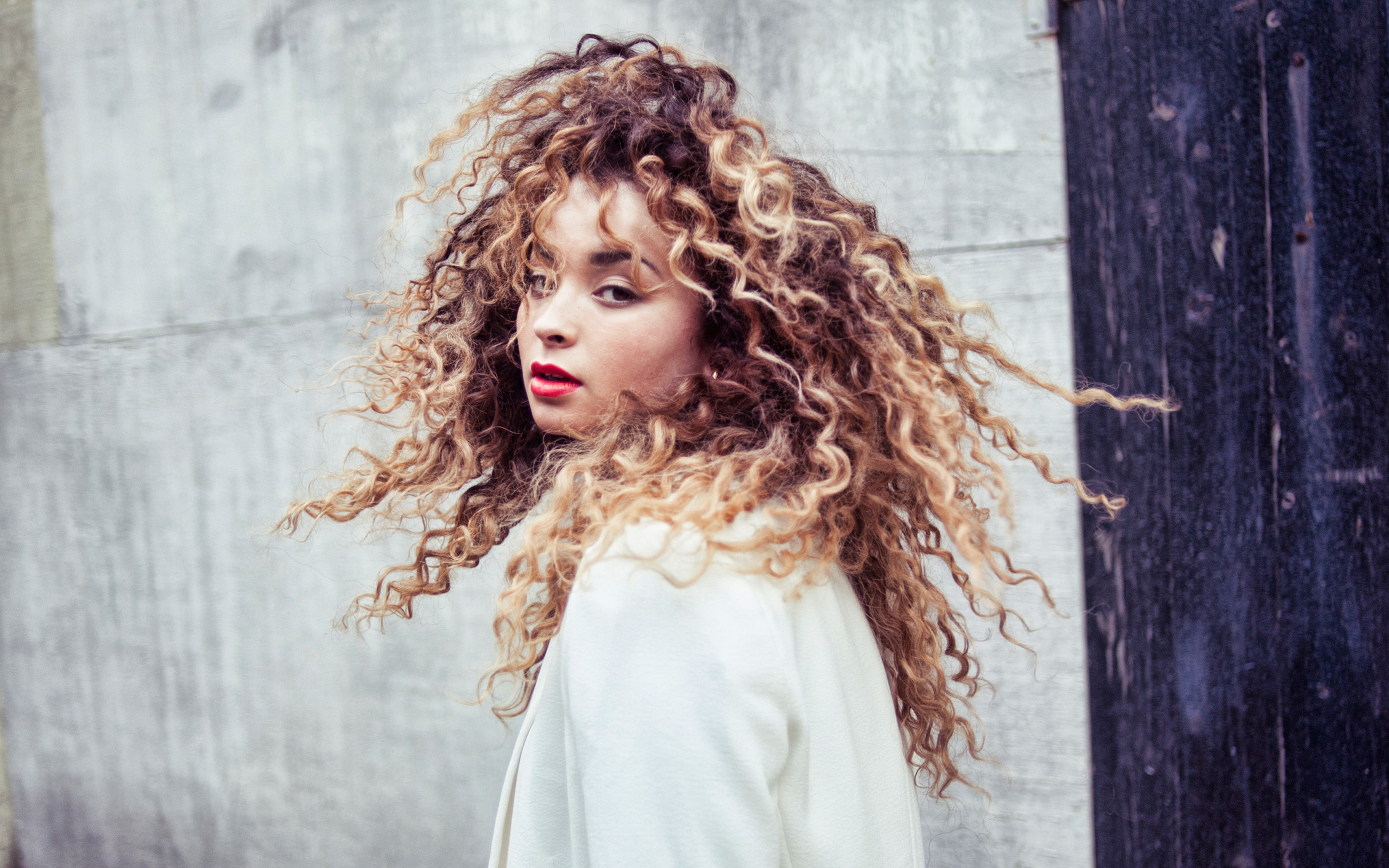 Ella Eyre Wallpapers - Wallpaper Cave