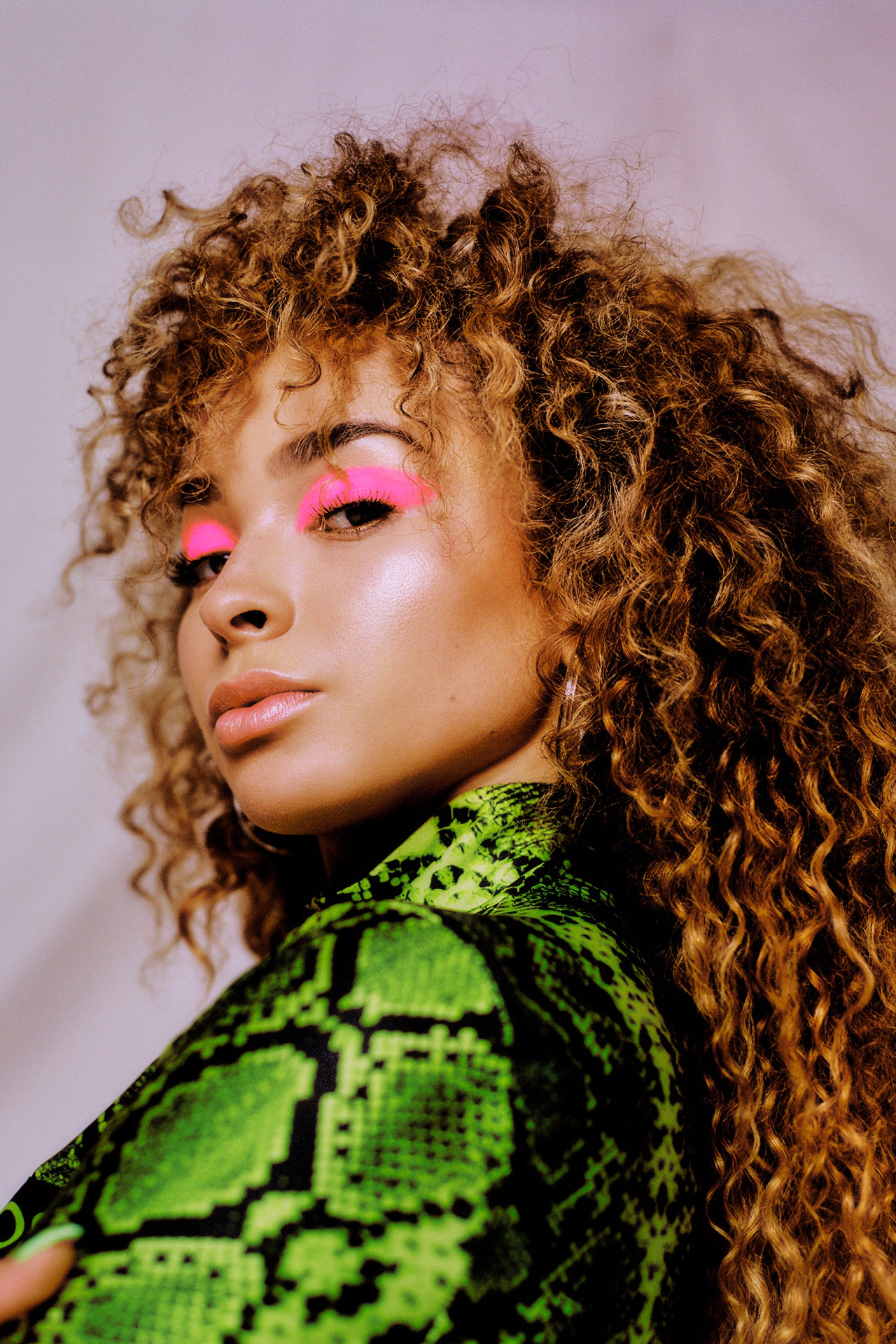 Ella Eyre Wallpapers - Wallpaper Cave