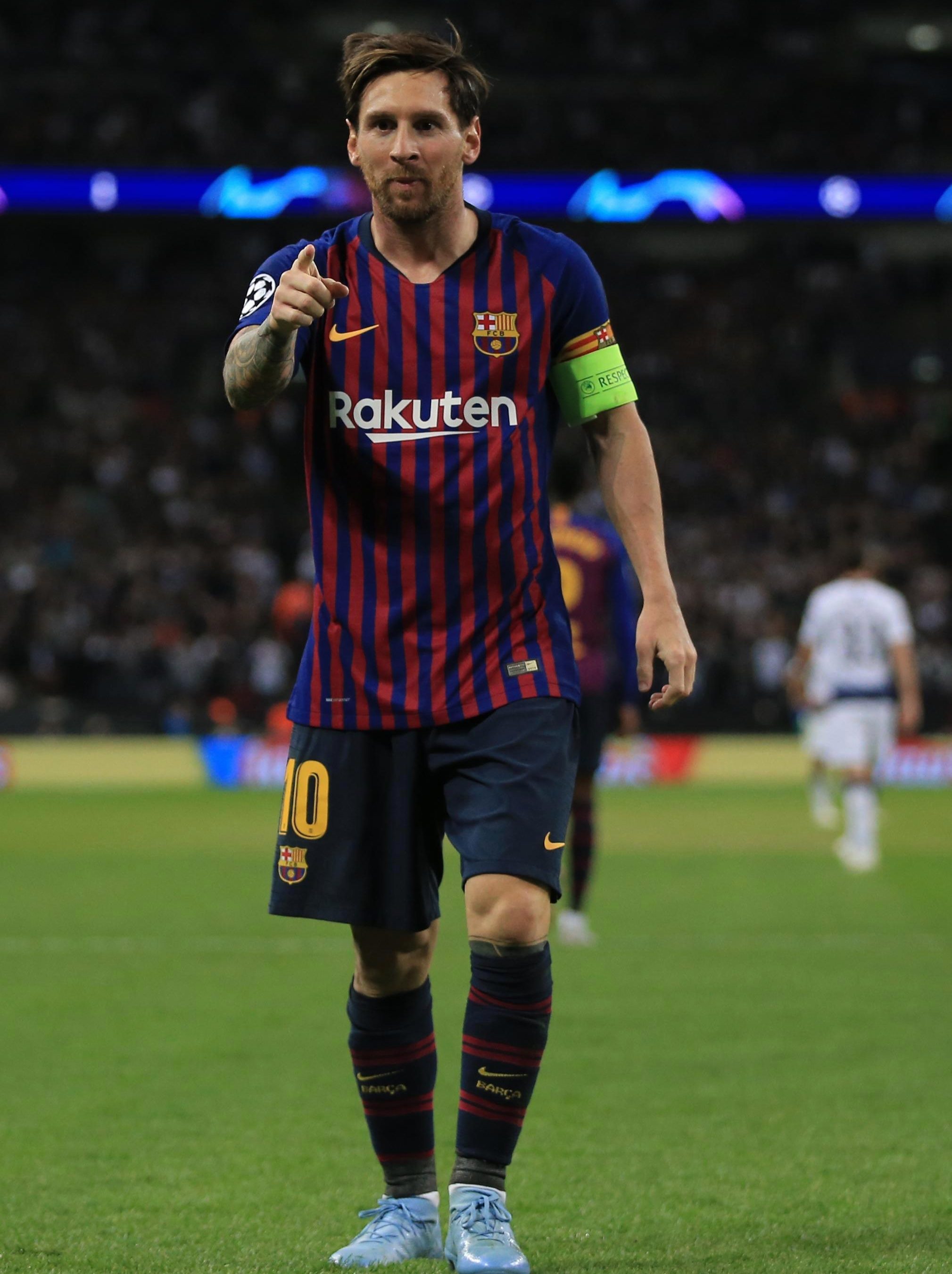 Messi Casual Wallpapers - Wallpaper Cave