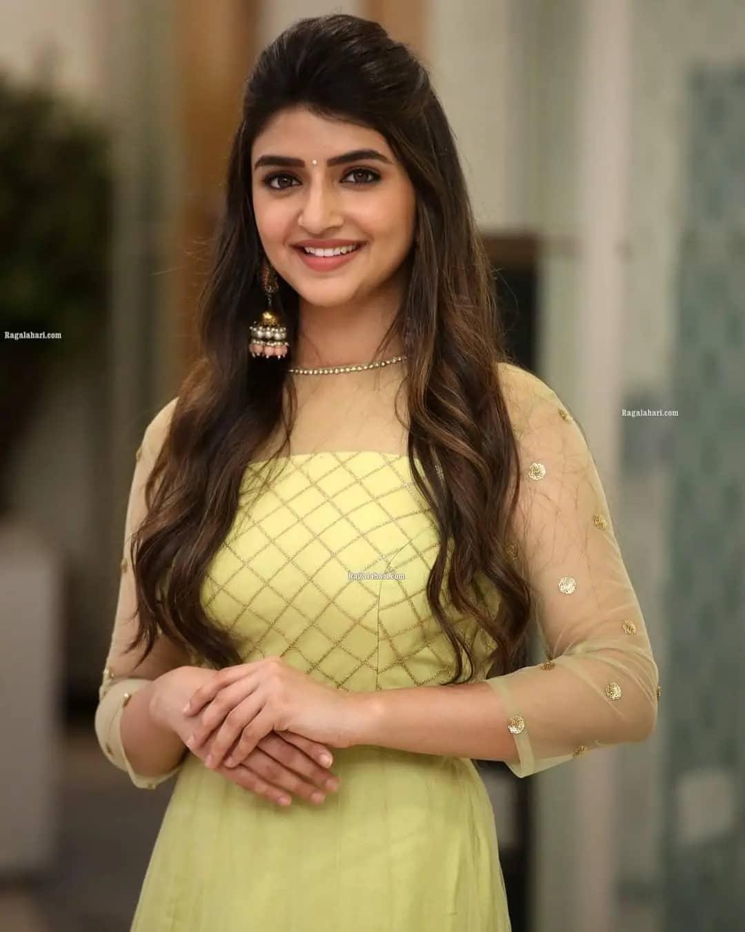 Sree Leela 2022 Wallpapers - Wallpaper Cave