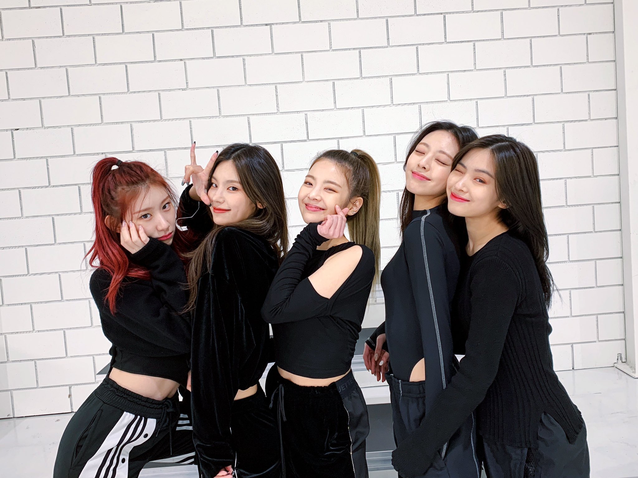 Itzy Laptop Wallpapers - Wallpaper Cave