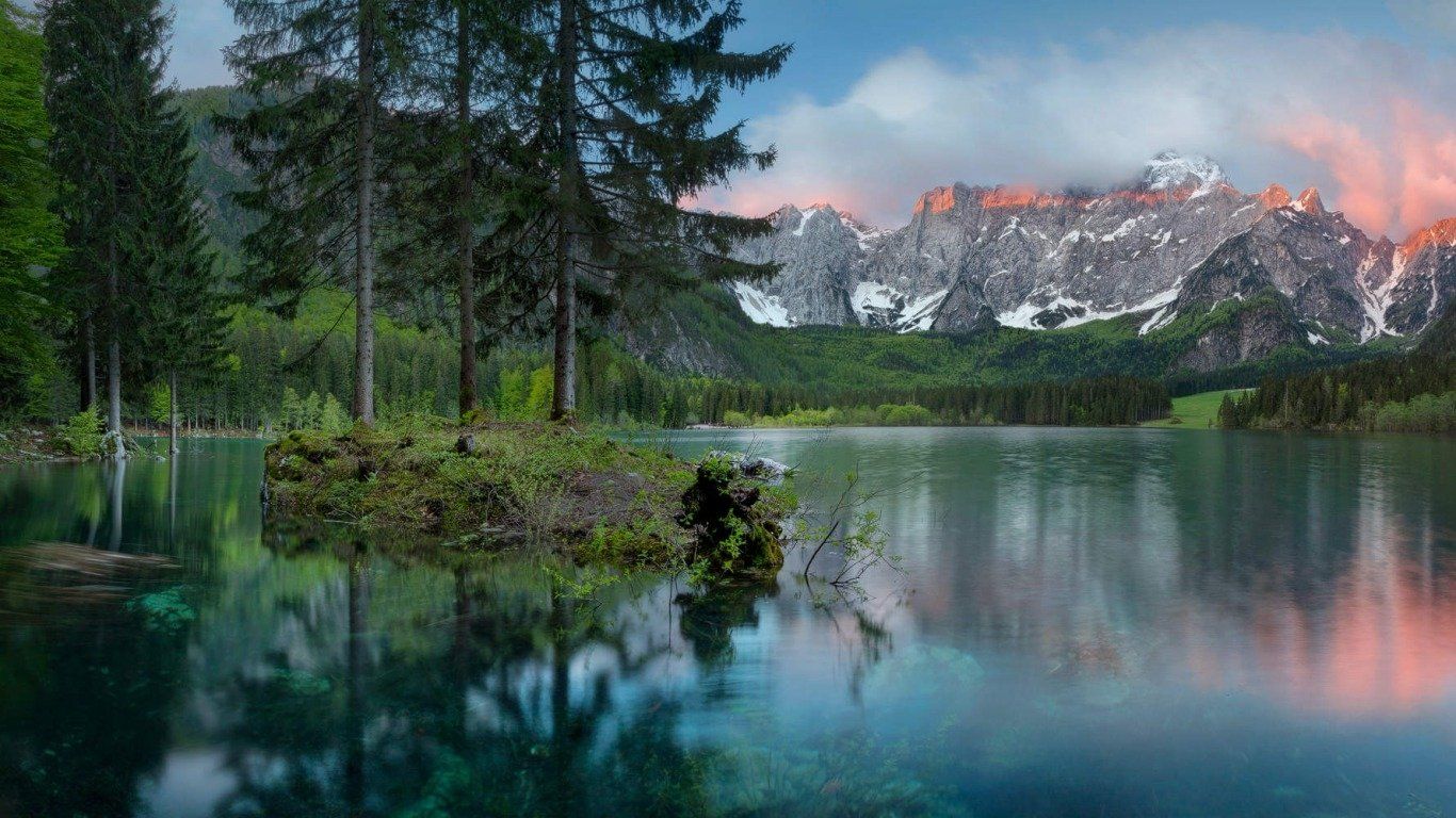 Still Water Wallpaper