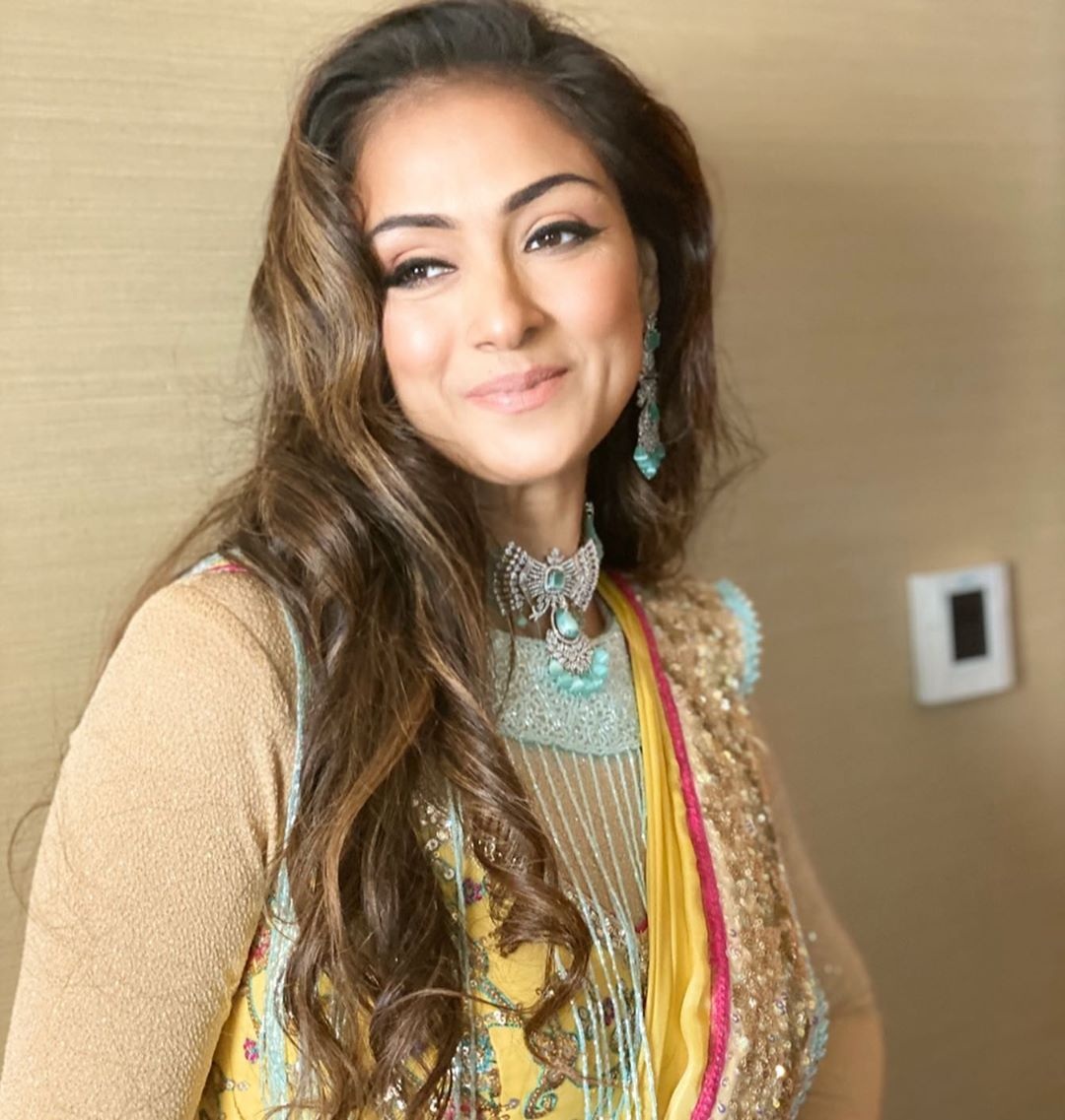 Simran Tamil Wallpapers - Wallpaper Cave