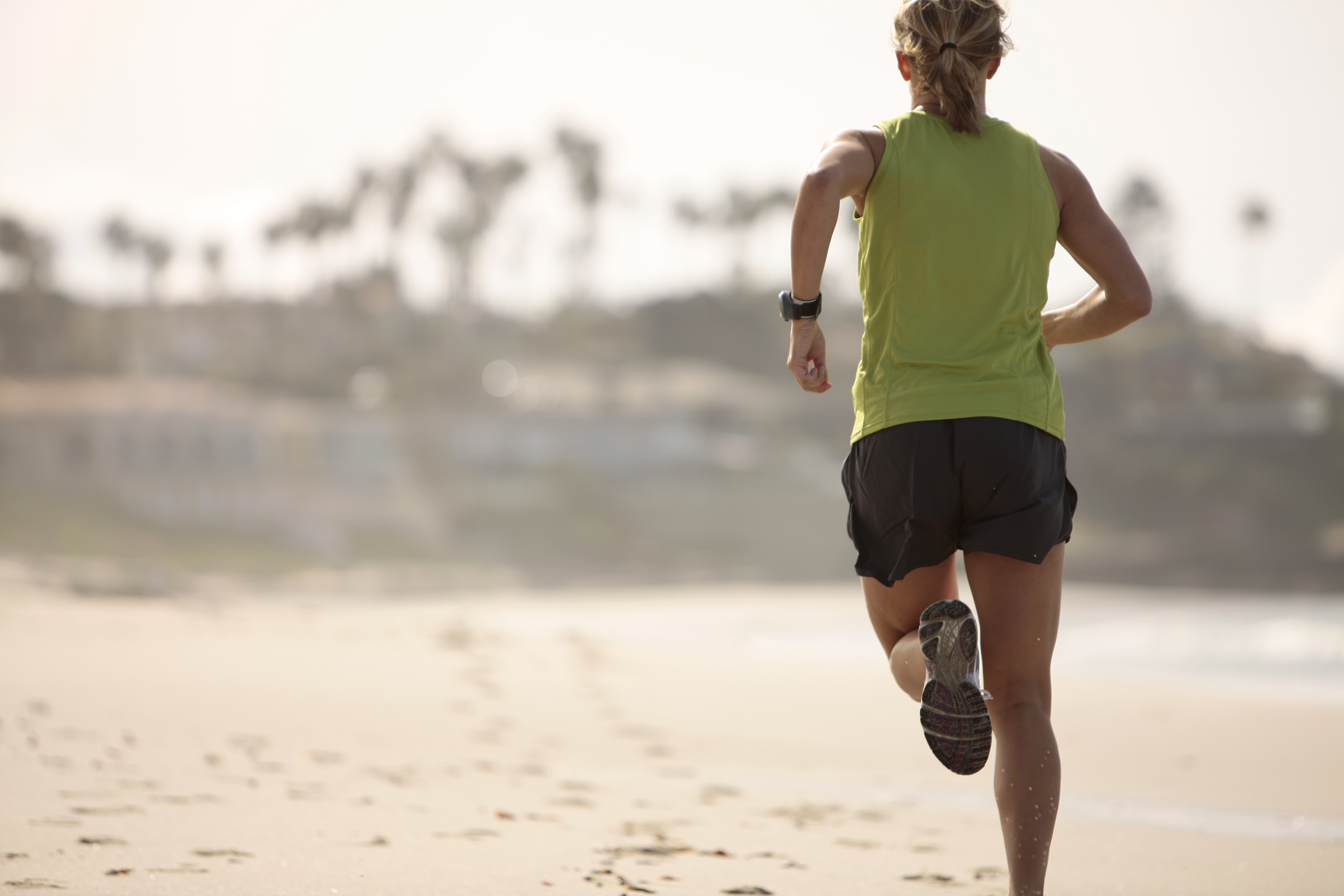 Female Runners Screensavers And Wallpaper 9,800+ Runner Shadow Stock