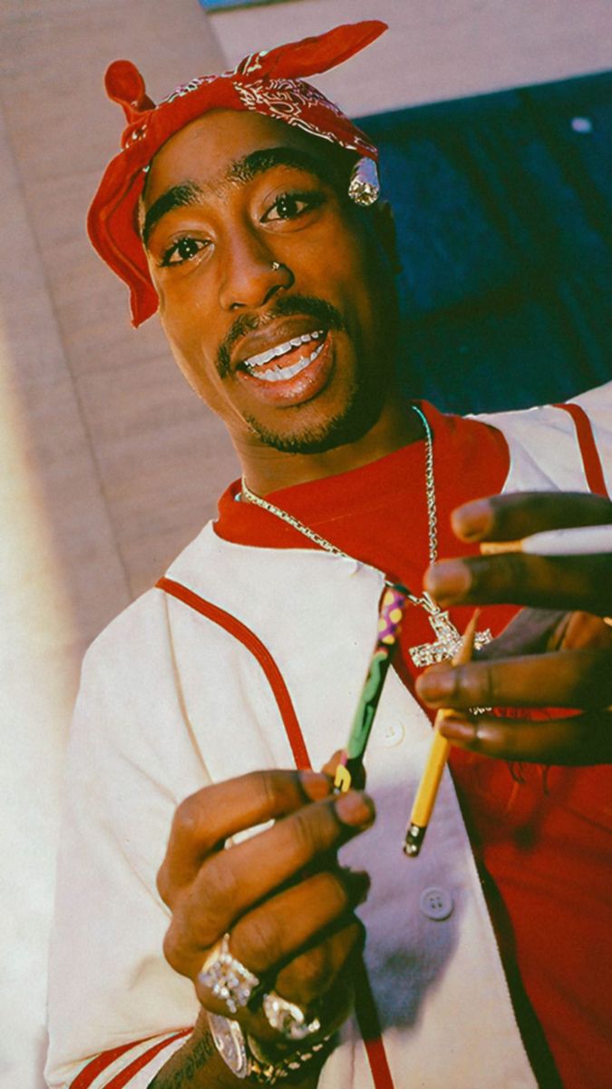 Tupac iPhone Aesthetic Wallpapers - Wallpaper Cave