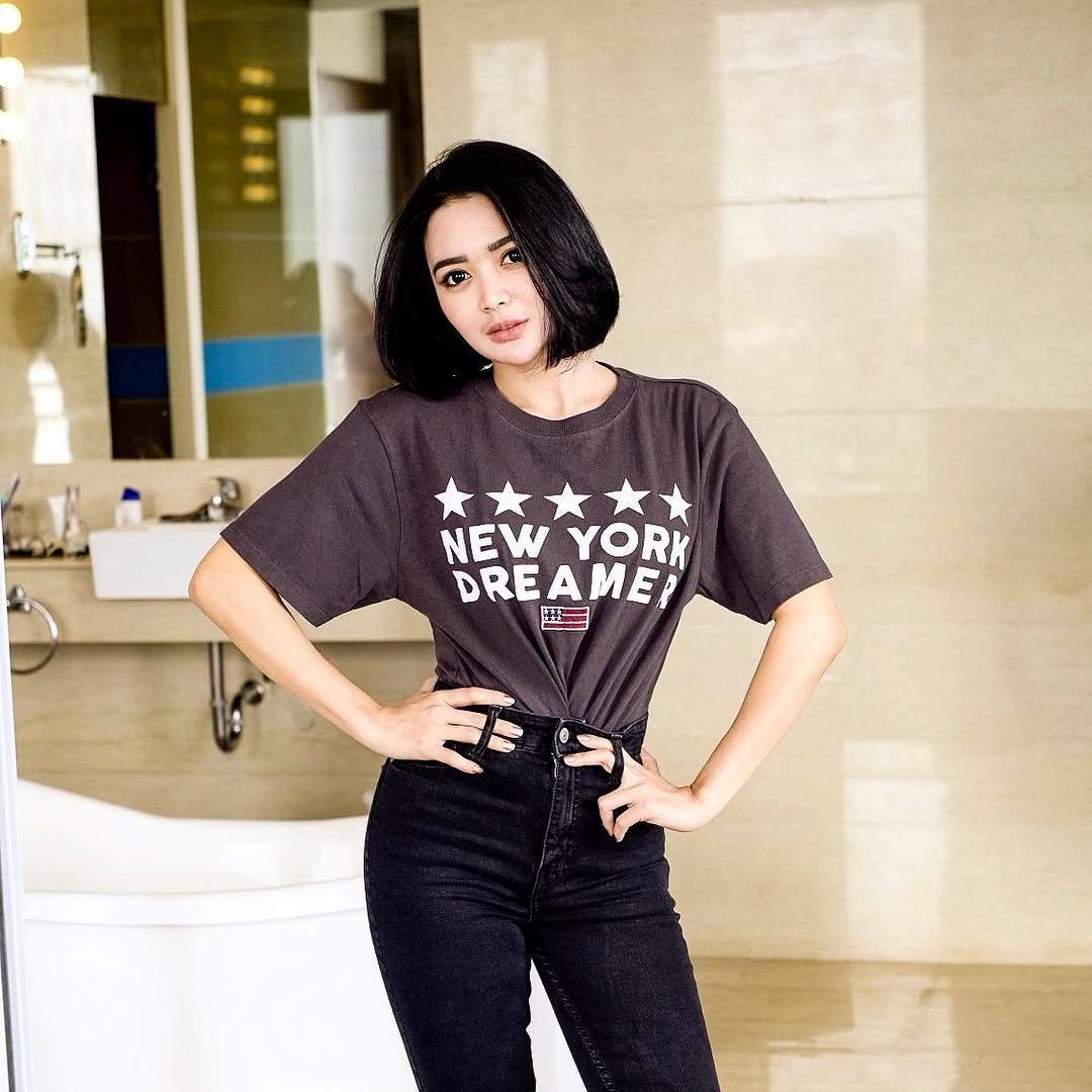 Wika Salim Wallpapers - Wallpaper Cave