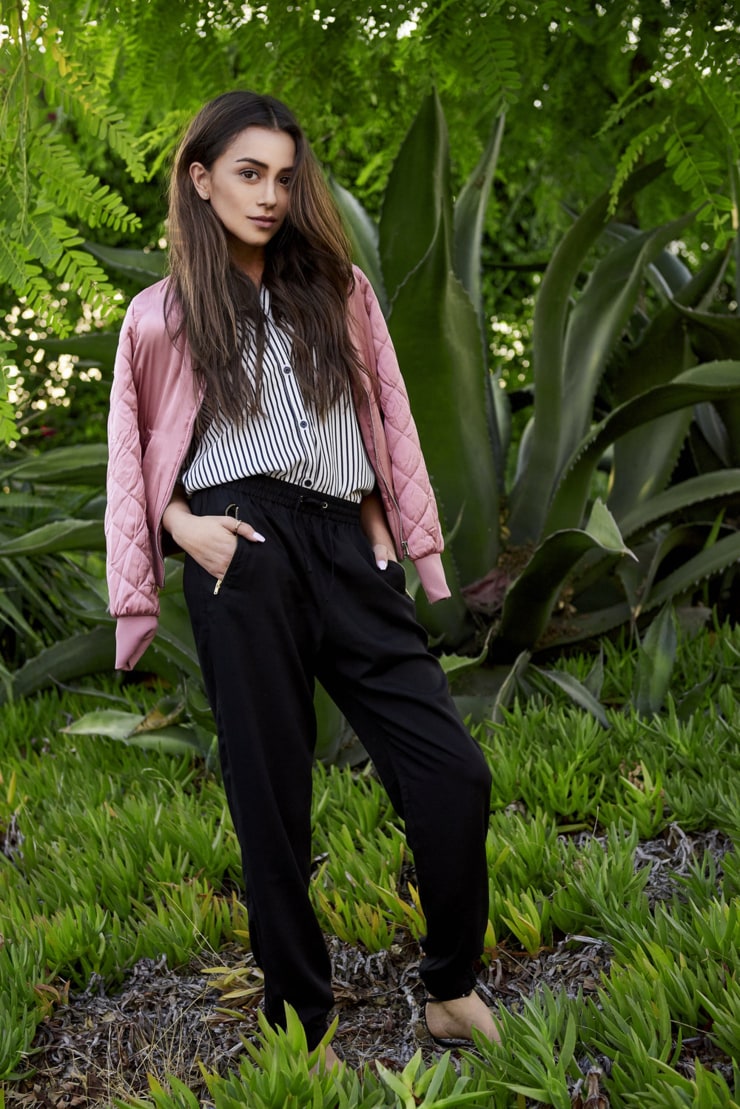 Ashlund Jade Wallpapers - Wallpaper Cave