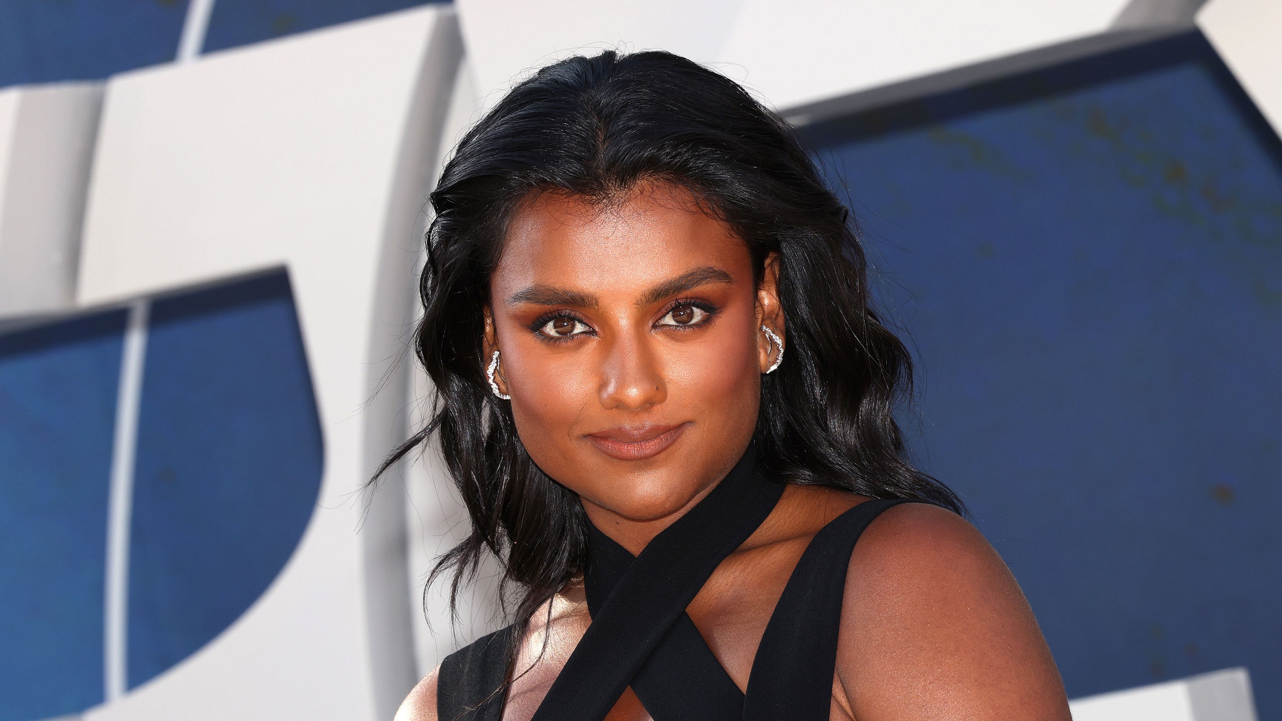 Simone Ashley Wallpapers - Wallpaper Cave