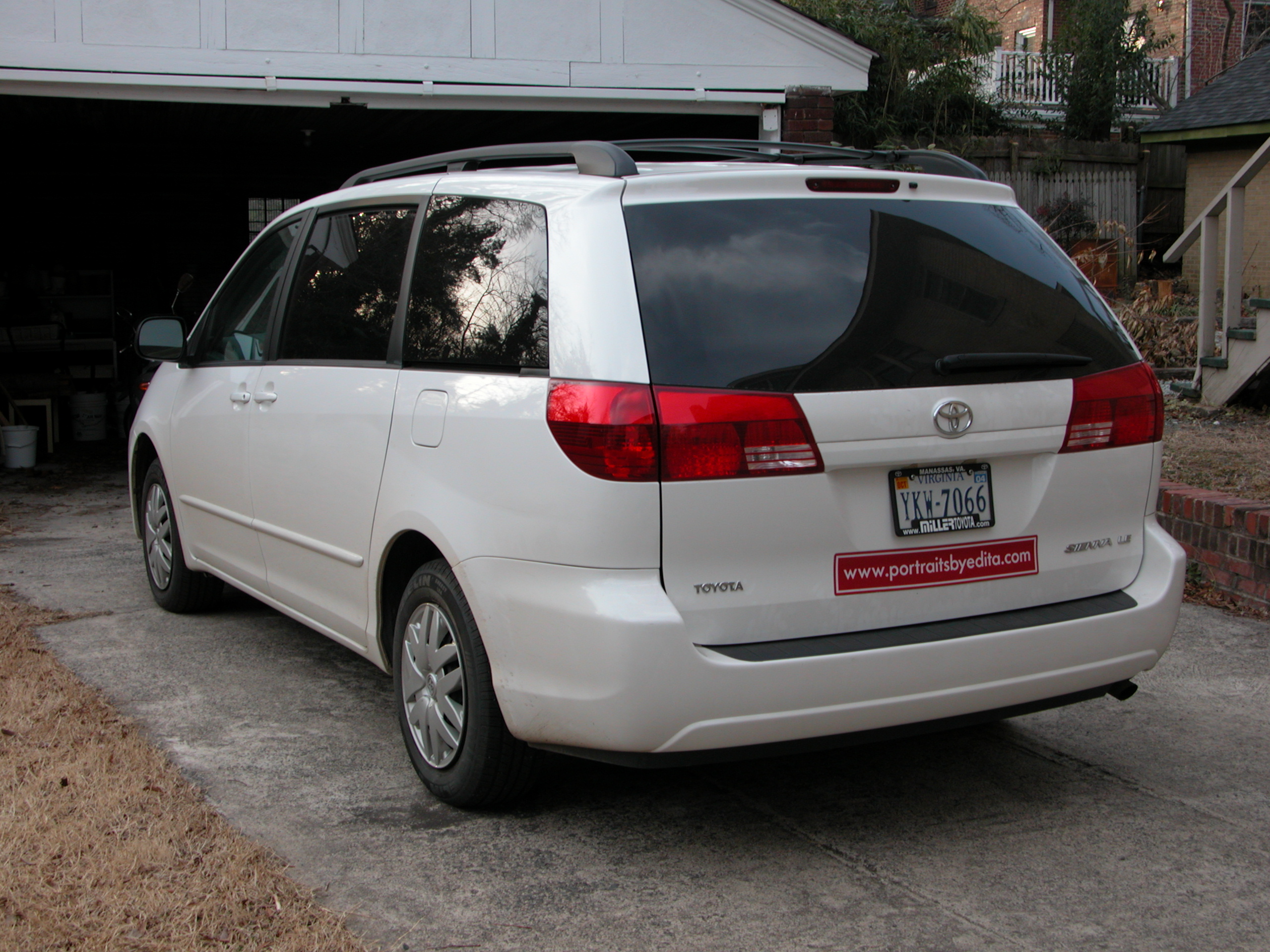 2004 Toyota Sienna Wallpapers - Wallpaper Cave