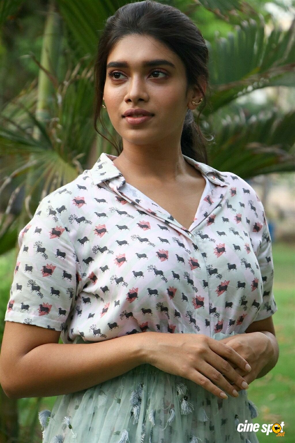 Dushara Vijayan Wallpapers - Wallpaper Cave