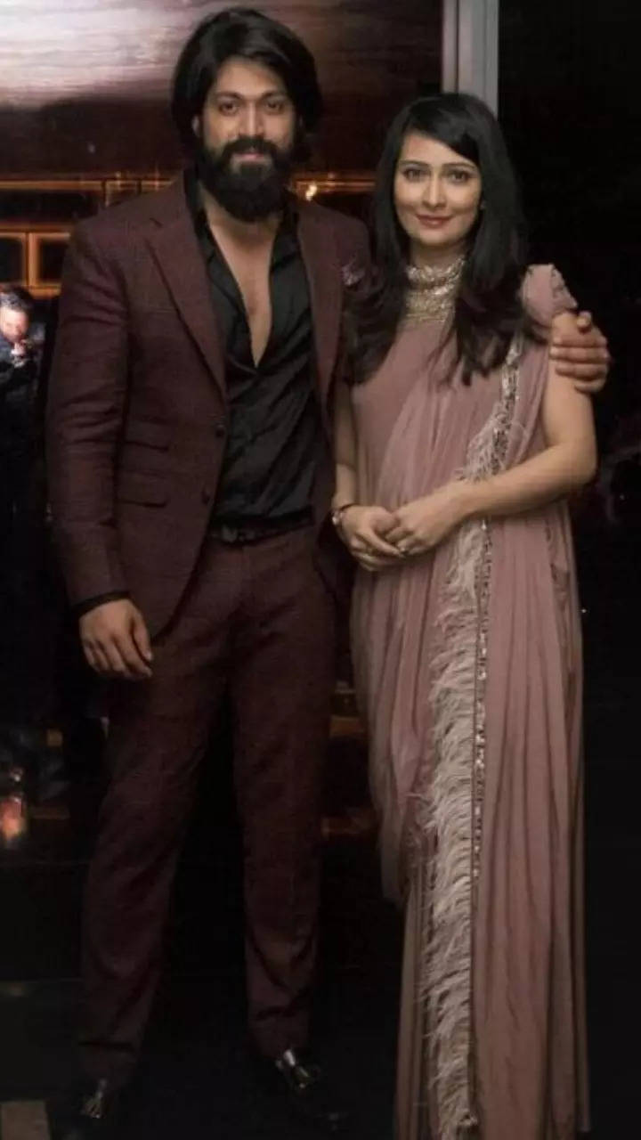 Actor Yash Wallpapers - Wallpaper Cave