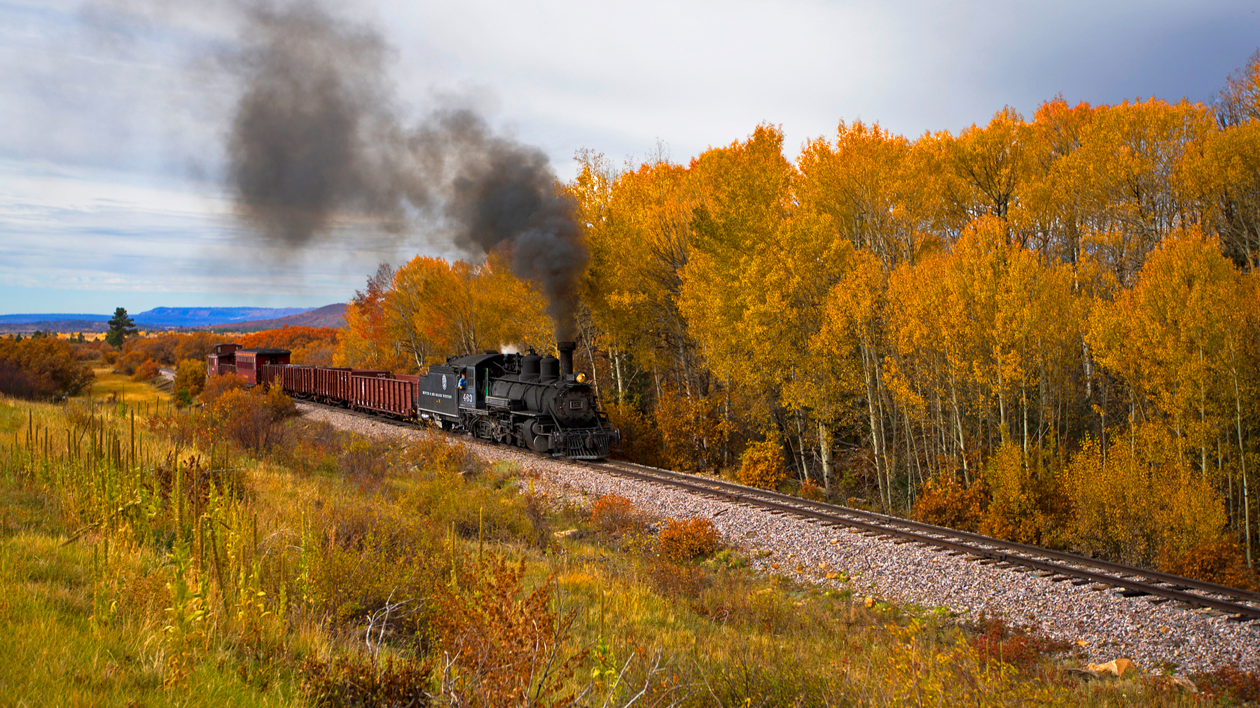 Autumn Train Rides Wallpapers - Wallpaper Cave